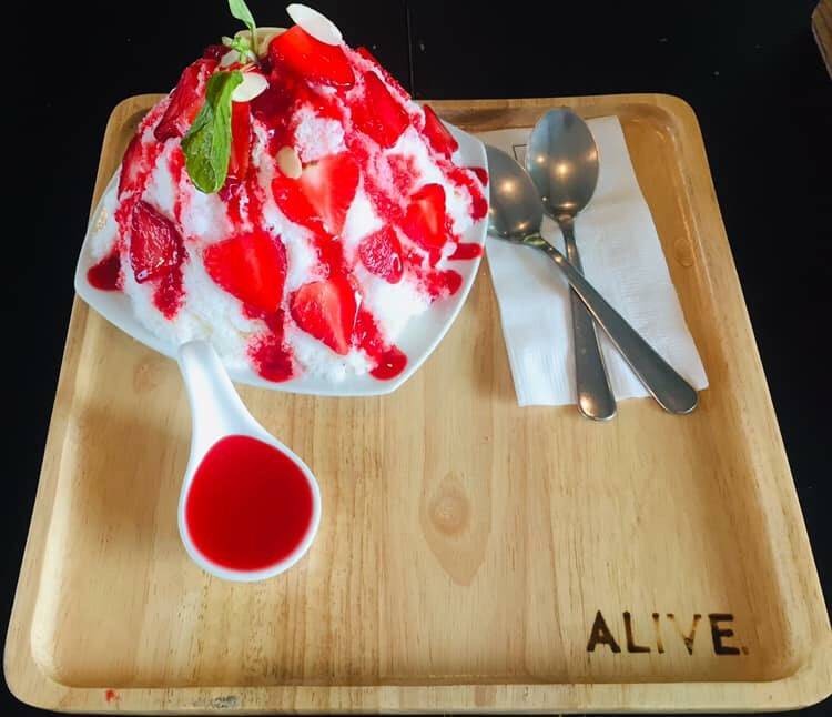 รีวิว Alive Cafe - ผ่านมาต้องแวะ