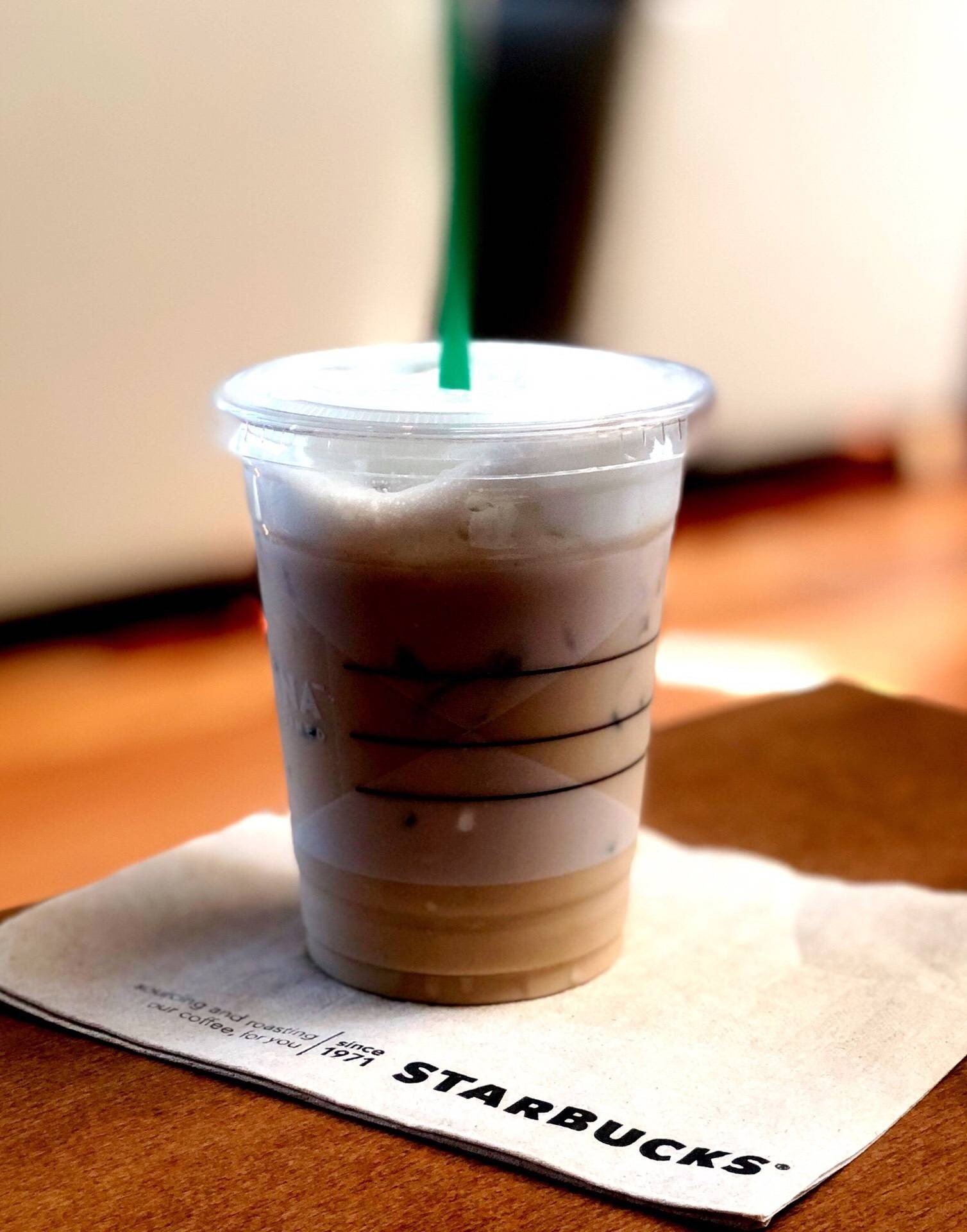 รีวิว Starbucks INT Rama 3 โซนด้านหน้า - สาขานี้ต้องมาทุกเดือน!