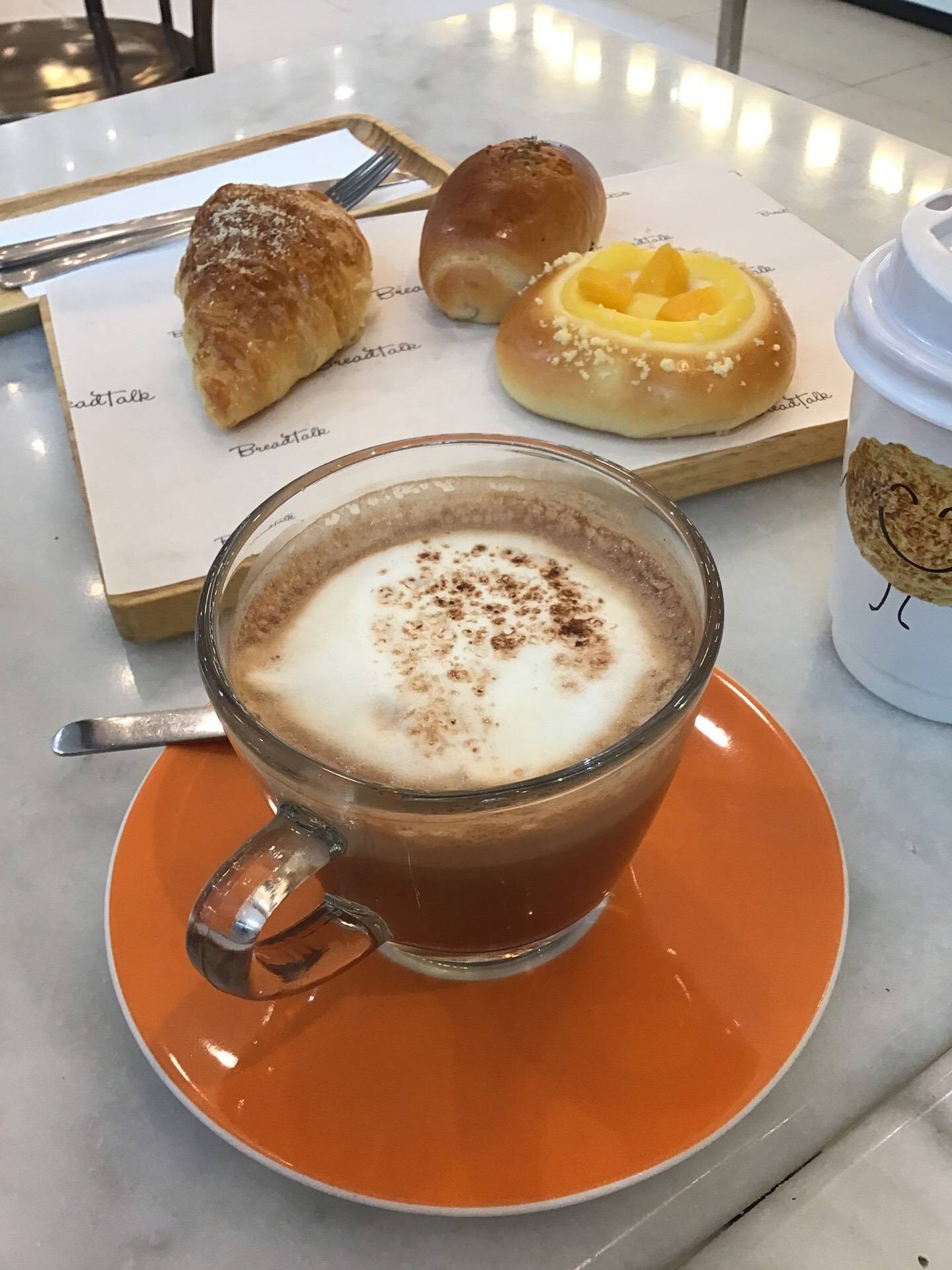 รีวิว Breadtalk Central Rama 2 - โปรมี ต้องบอก 1 ฟรี 1 เครื่องดื่มทุกชนิดจ้า