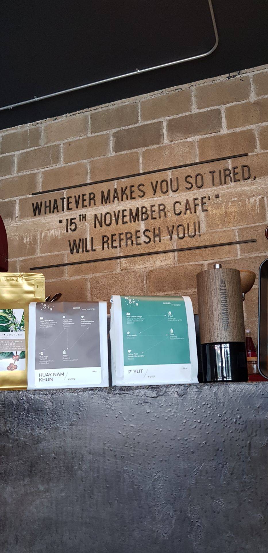 รีวิว 15th November Cafe - ห้ามพลาดดริปร้อนหอมๆ