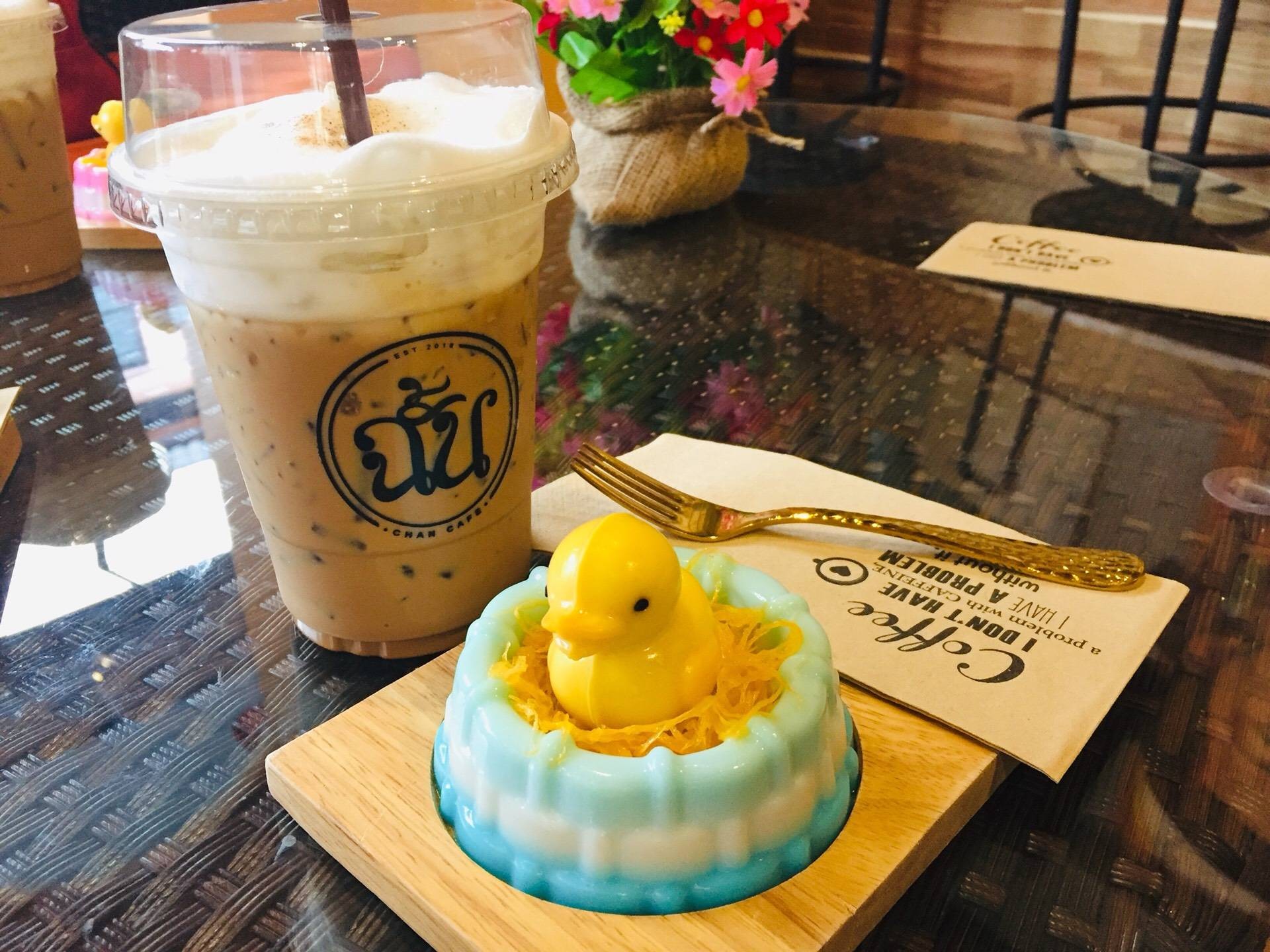 รีวิว Chan Cafe หาดใหญ่ - เค้กวุ้นรูปเป็ด