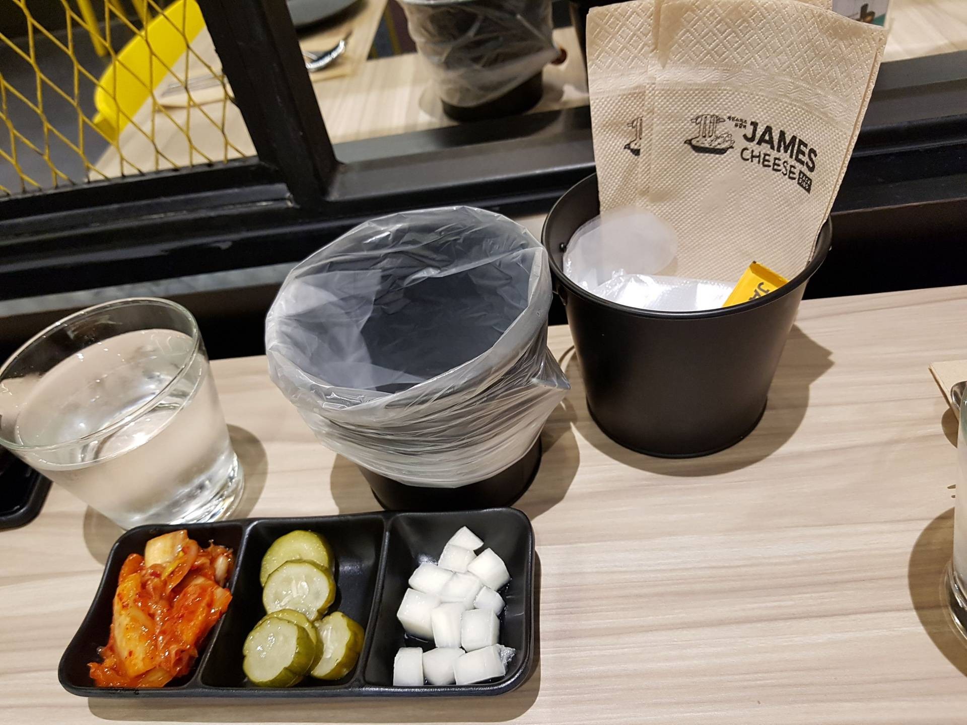 รีวิว James Cheese เซ็นทรัลปิ่นเกล้า - เบื่ออาหาร..เลือกไม่ถูก..ไม่รู้ ...