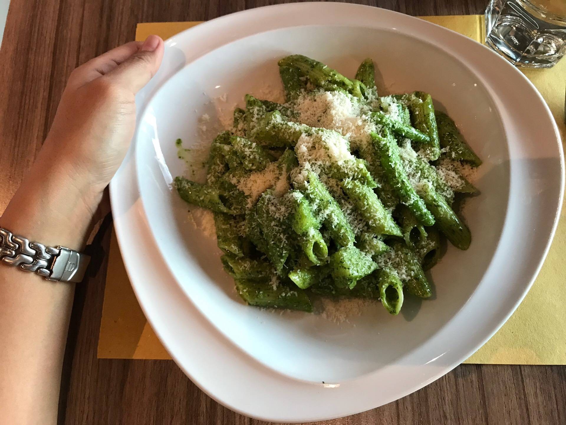 pesto ร้าน Pala Pizza Romana MRT สุขุมวิท - Wongnai