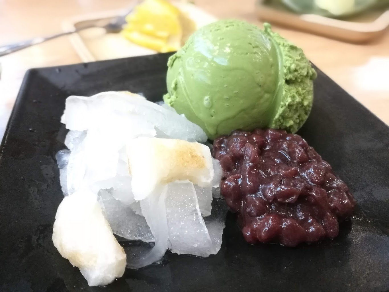 รีวิว Hanaya - ร้านอาหารเก่าแก่ ที่ยังคงความเก๋ามาจนถึงทุกวันนี้