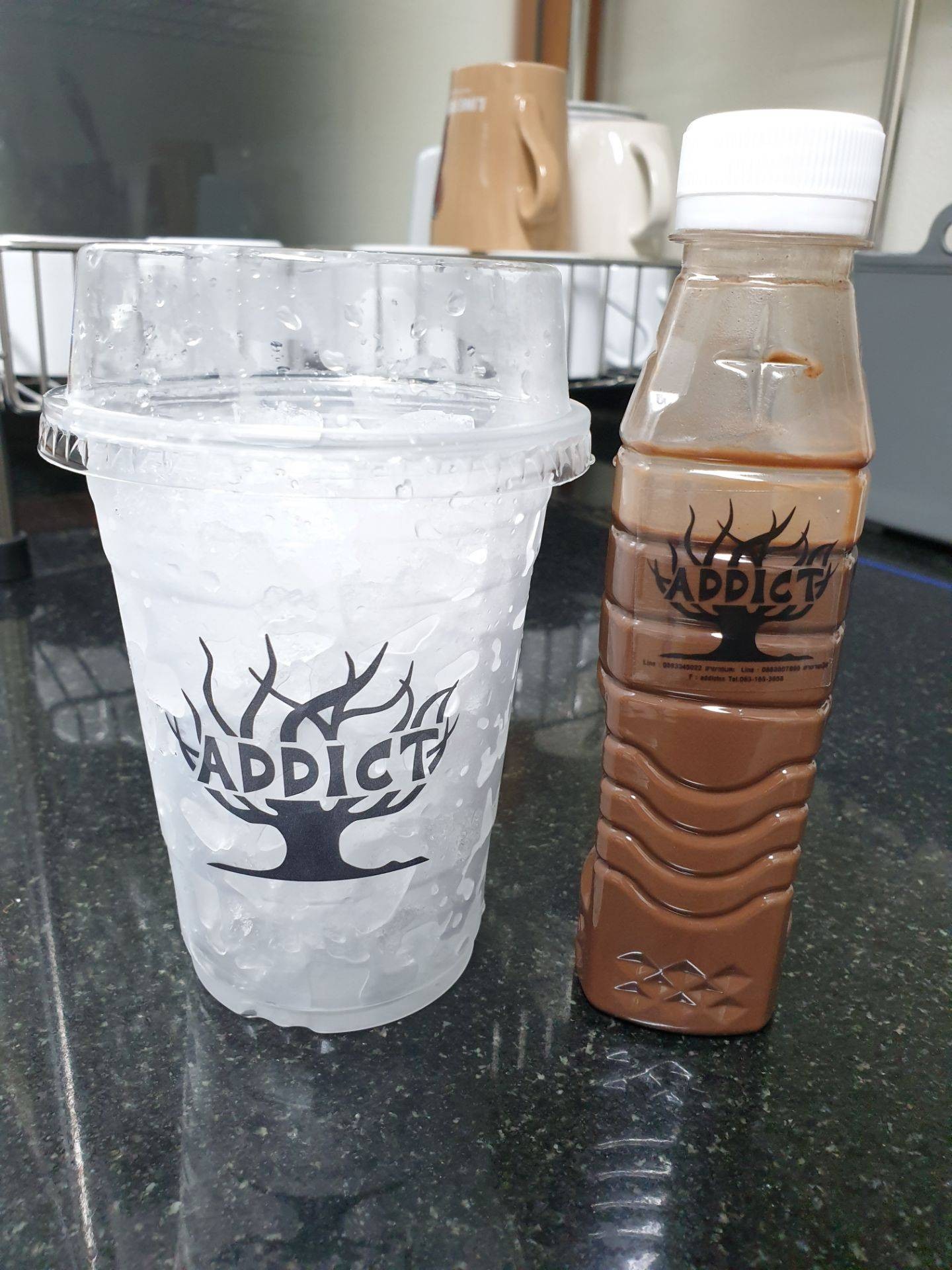 รีวิว Addict Coffee อมตะนคร - ร้านกาแฟ แถวดอนหัวฬ่อ โกโก้เข้มข้นแต่ยัง ...