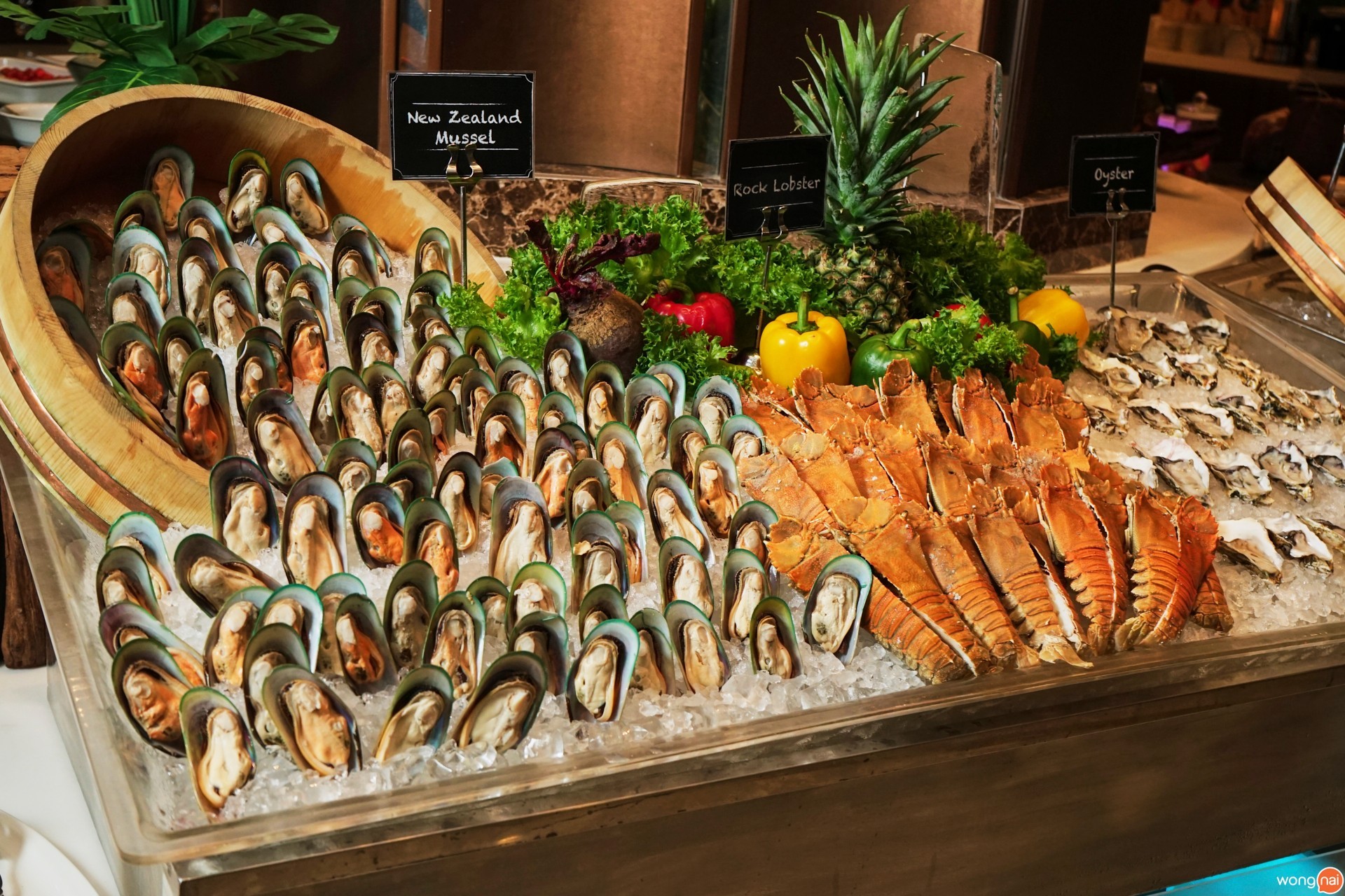 The Berkeley Dining Room บุฟเฟ่ต์โรงแรมอิ่มปูยักษ์ไม่จำกัดเวลา