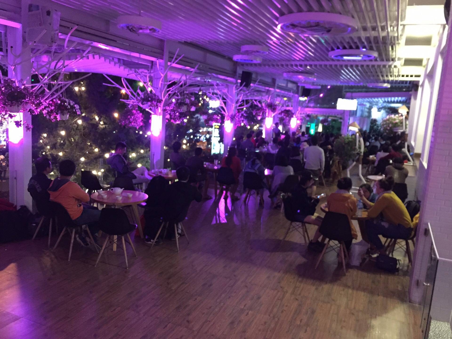 รีวิว Len's Coffee & Restaurant - Coffee Bar is Vietnamese traidition