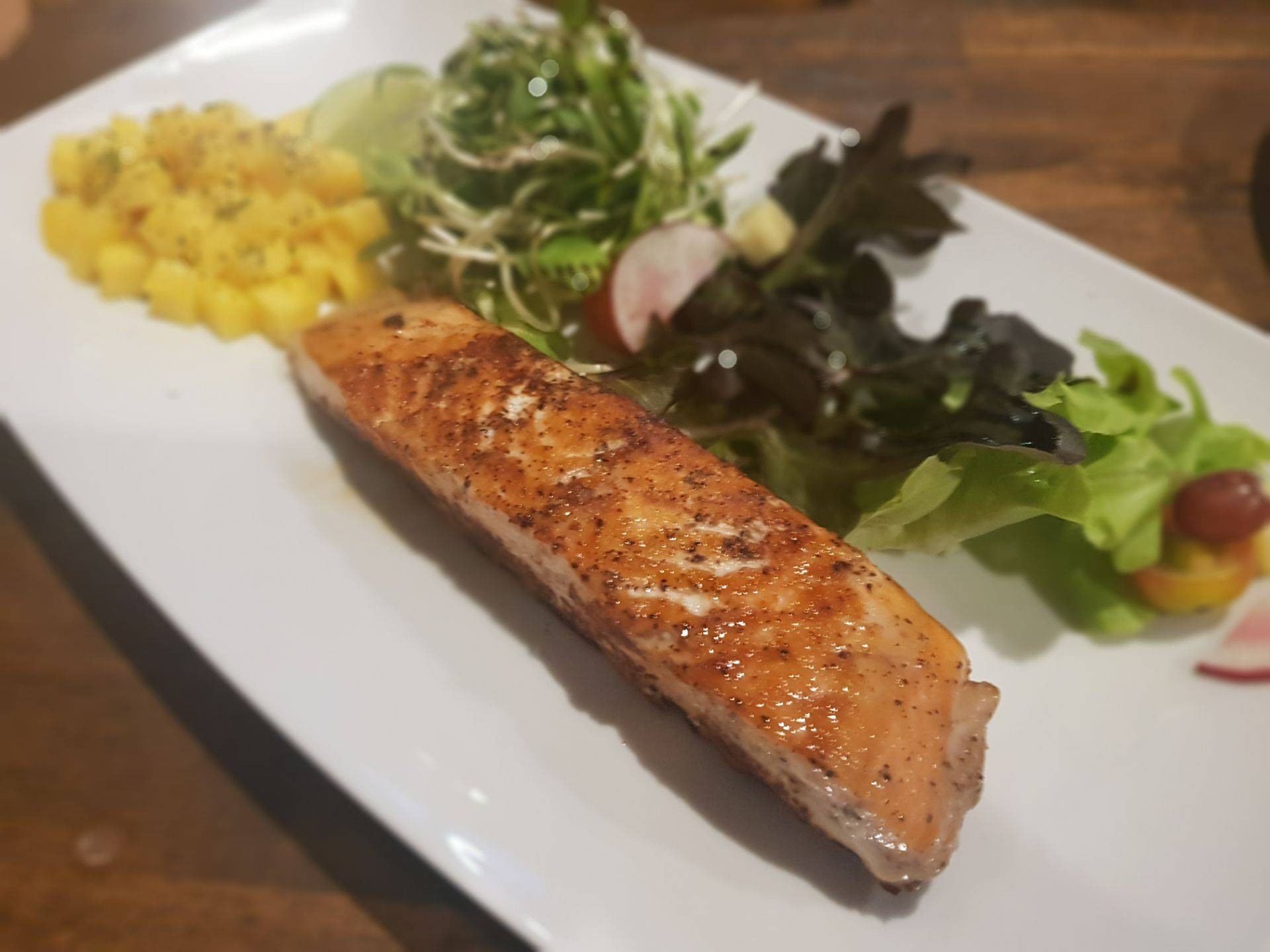 รีวิว The Wolf steak House - ร้านสเต็กที่คิดว่าน่าจะเปิดใหม่