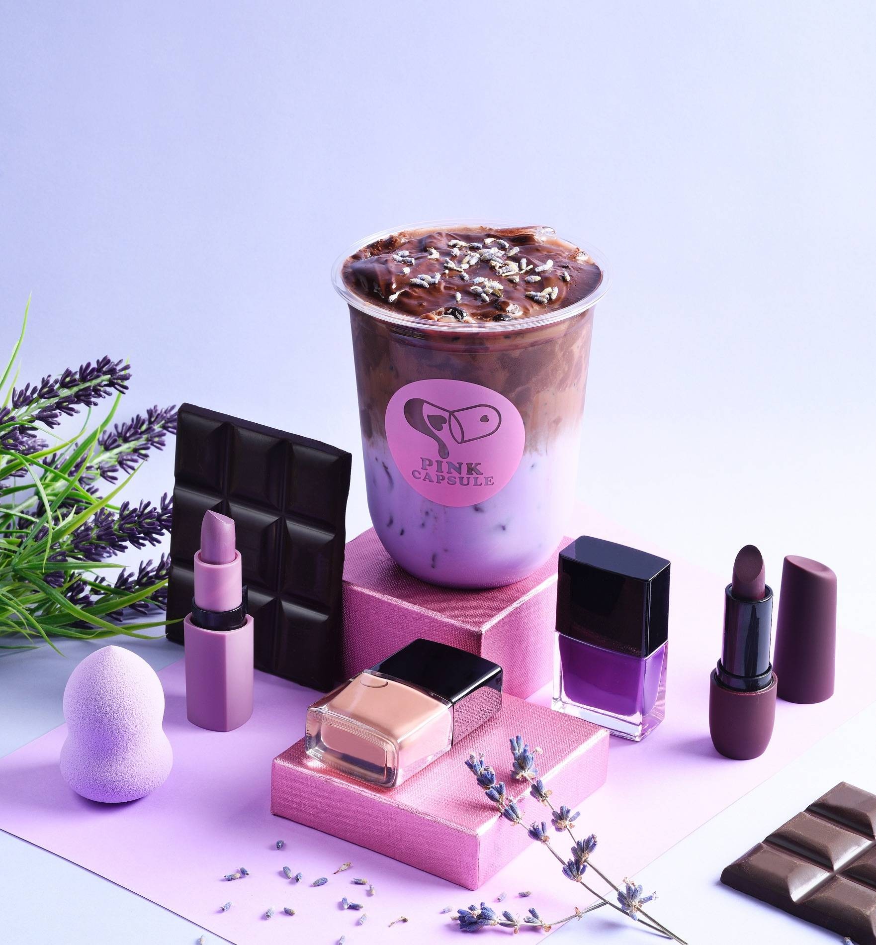 Midnight Lavender ช็อคโกแลตเข้มข้น + นมลาเวนเดอร์ + กลีบดอกลาเวนเดอร์ ...