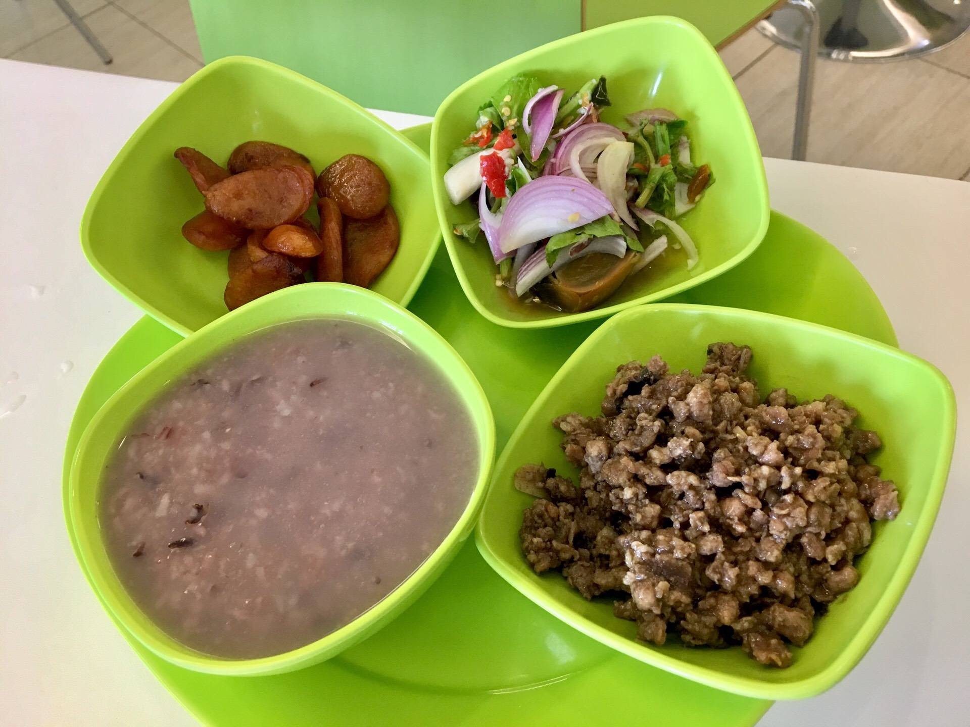 ร้าน ครบเครื่อง ภูมิสิริมังคลานุสรณ์ | รีวิวร้านอาหาร