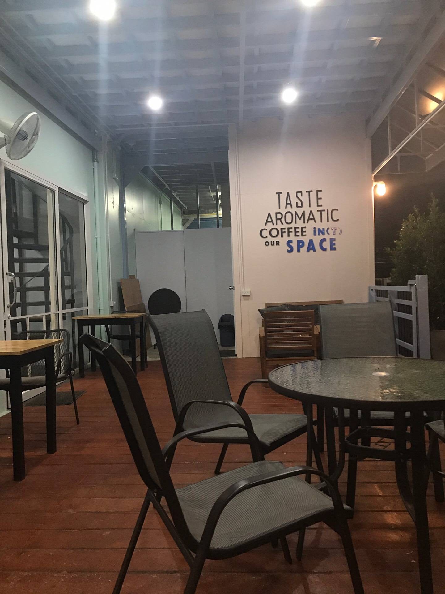 รีวิว Int Space หาดใหญ่ - ร้านคาเฟ่ ปิดดึกในหาดใหญ่