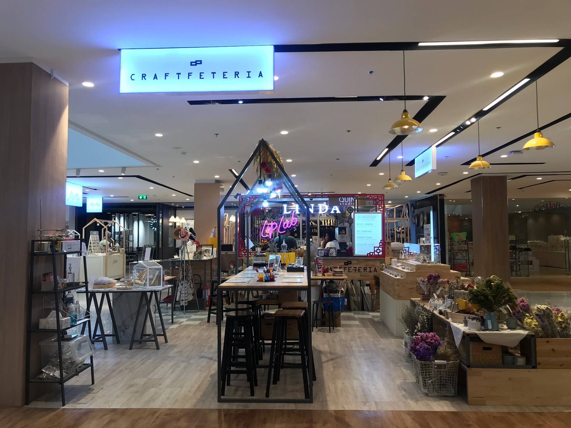 รีวิว Craftfeteria centralwOrld - Workshop จัดช่อดอกไม้แห้ง ที่ CRAFTFETERIA STUDIO ชั้น 5 ใน ...