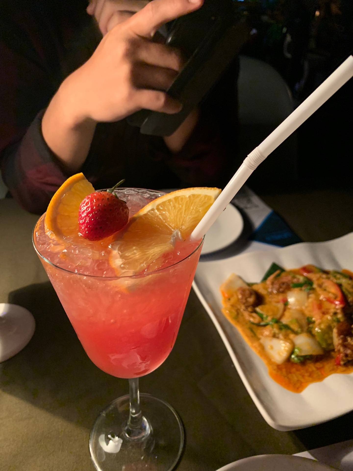 รีวิว Level 9 Rooftop Bar - ฟังเพลงชิวๆชมวิวบนดาดฟ้า