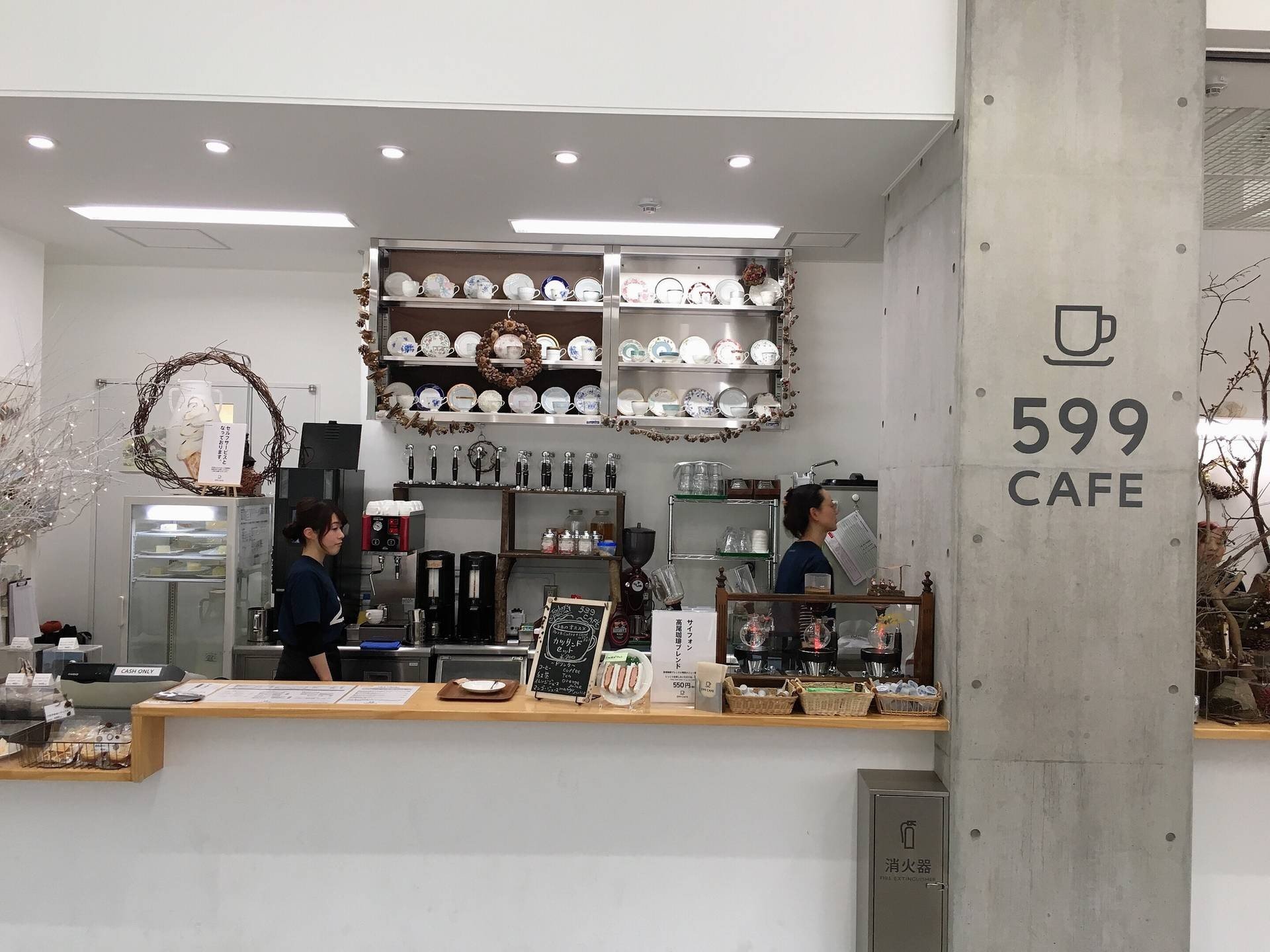 รีวิว 599 CAFE - มิวเซียมเข้าฟรี กาแฟเค้าดี อุดหนุนเค้าหน่อย