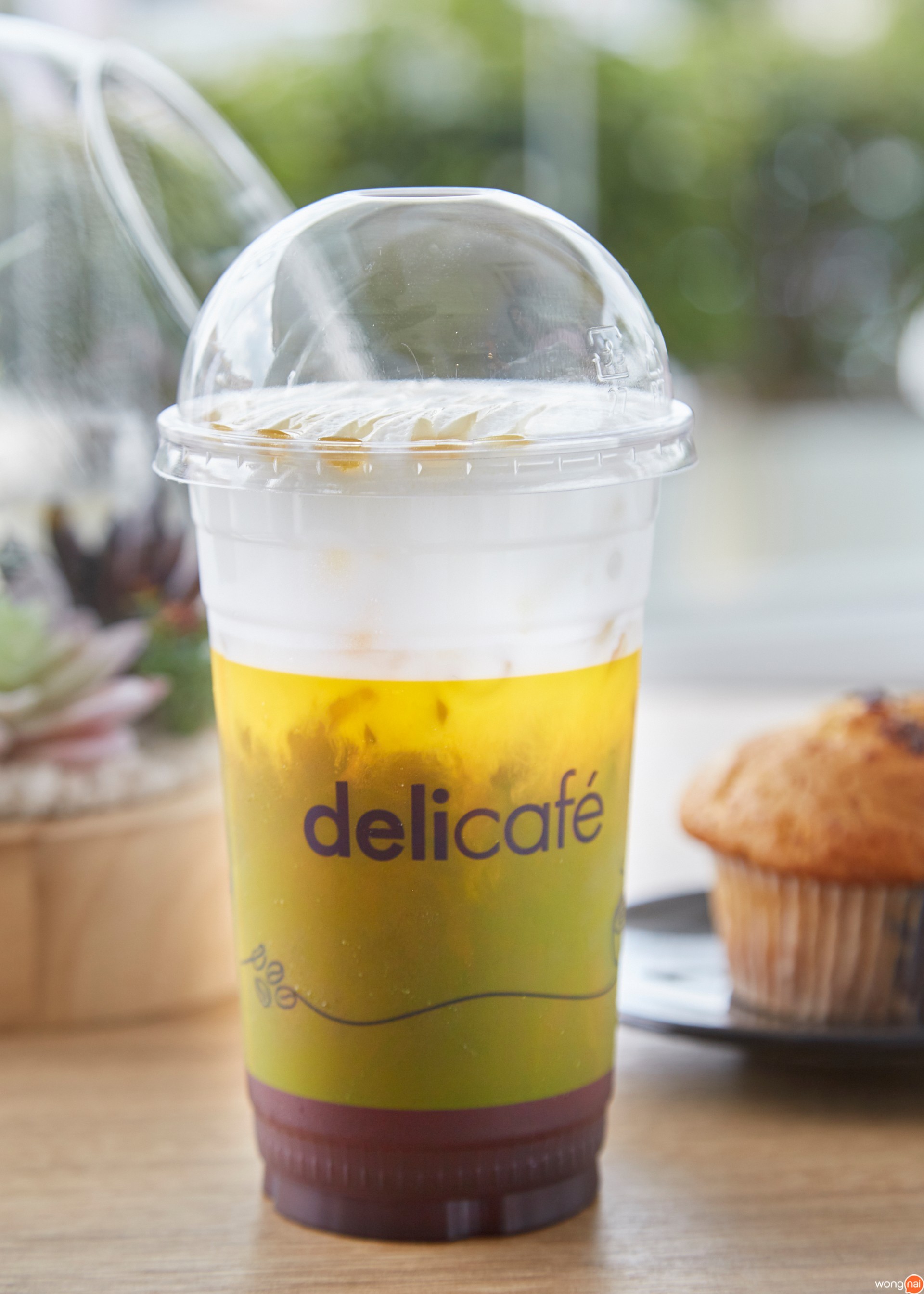 Deli Café เชลล์หนองรี คาเฟ่ชลบุรี ในปั๊มน้ำมัน ท่ามกลางสวนสวย