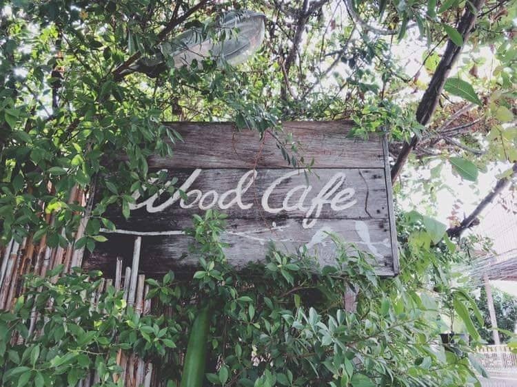 รีวิว Wood Cafe ลาดพร้าววังหิน 48 - เป็นร้านเล็กๆบรรยากาศดีมาก อร่อย ...