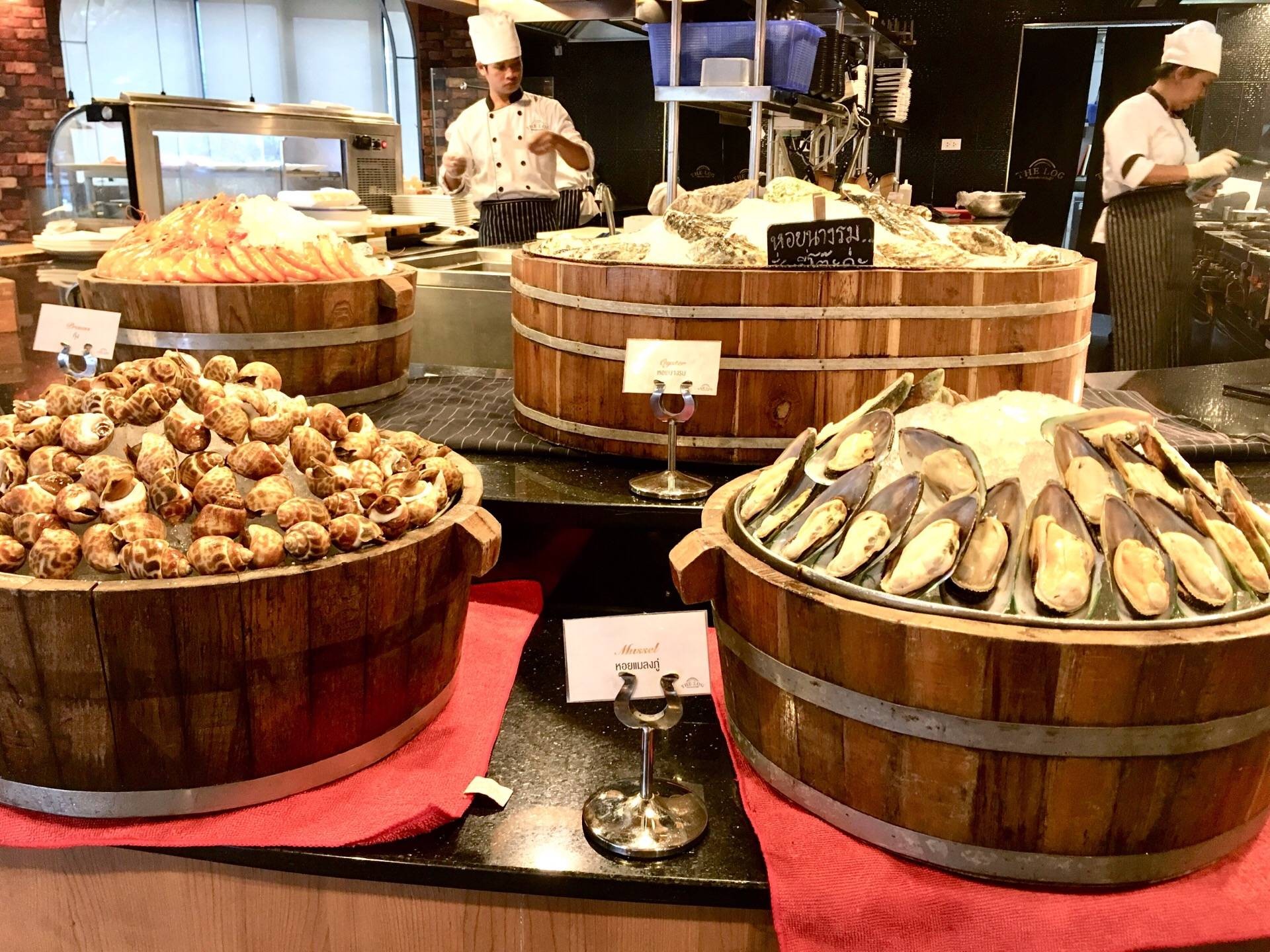 รีวิว The Log International Buffet - ฟิน คุ้ม จัดซ้ำแน่นอน