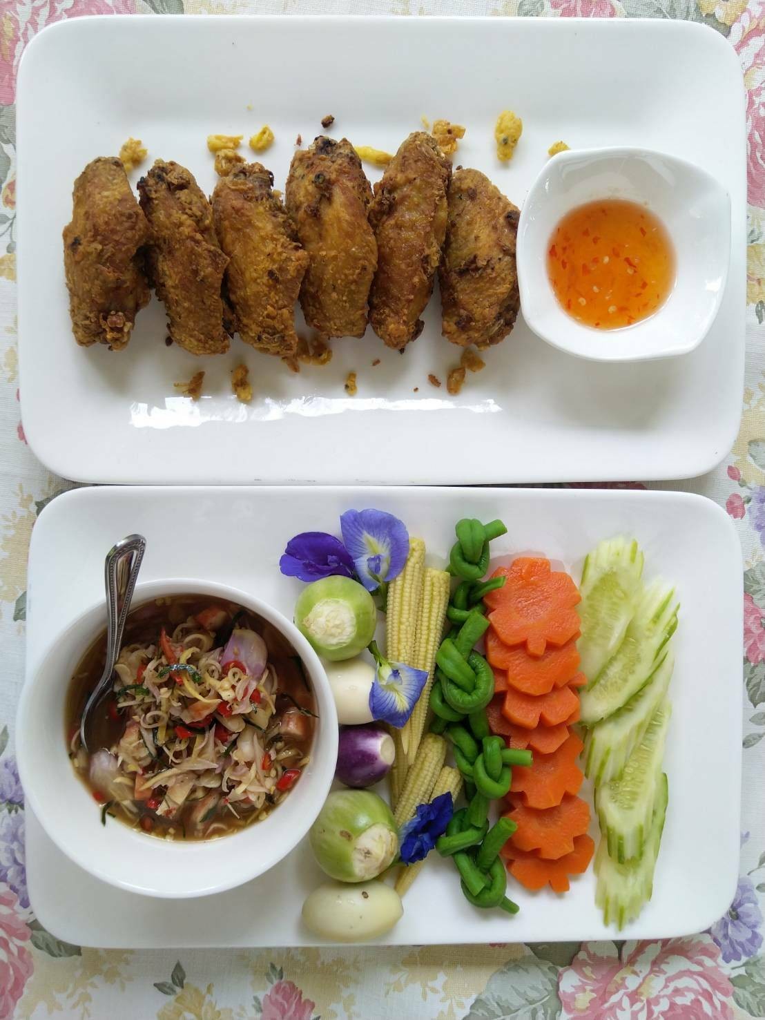 รีวิว Seed To Seat - อาหารอร่อย บรรยากาสร่มรื่มใกล้ชิดธรรมชาติ