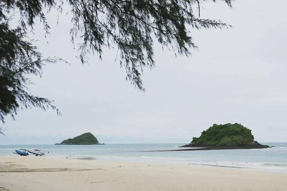 รูป หาดนางรำ