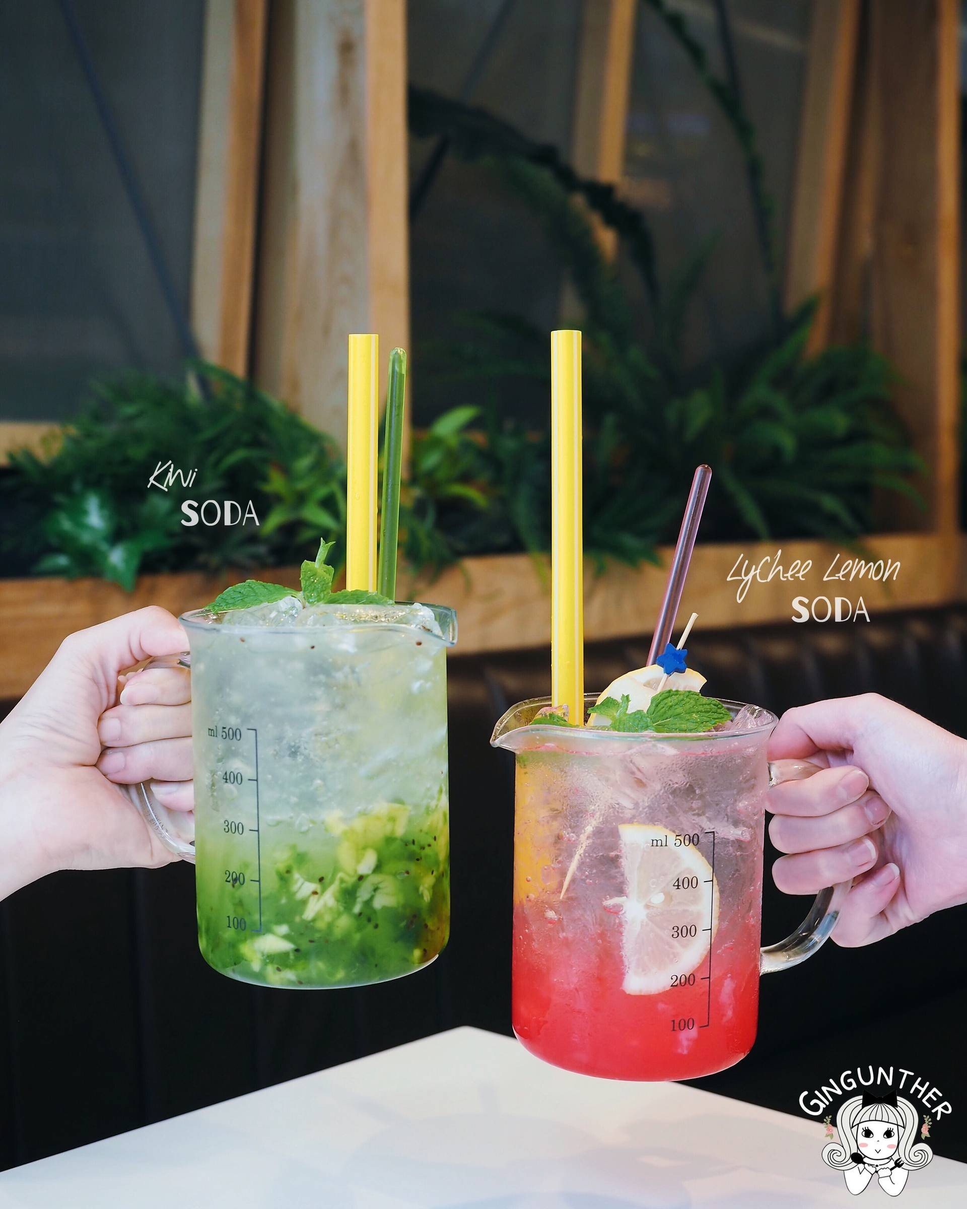 Kiwi Soda & Lychee Lemon Soda ร้าน Spaghetti Factory เซ็นทรัล ลาดพร้าว