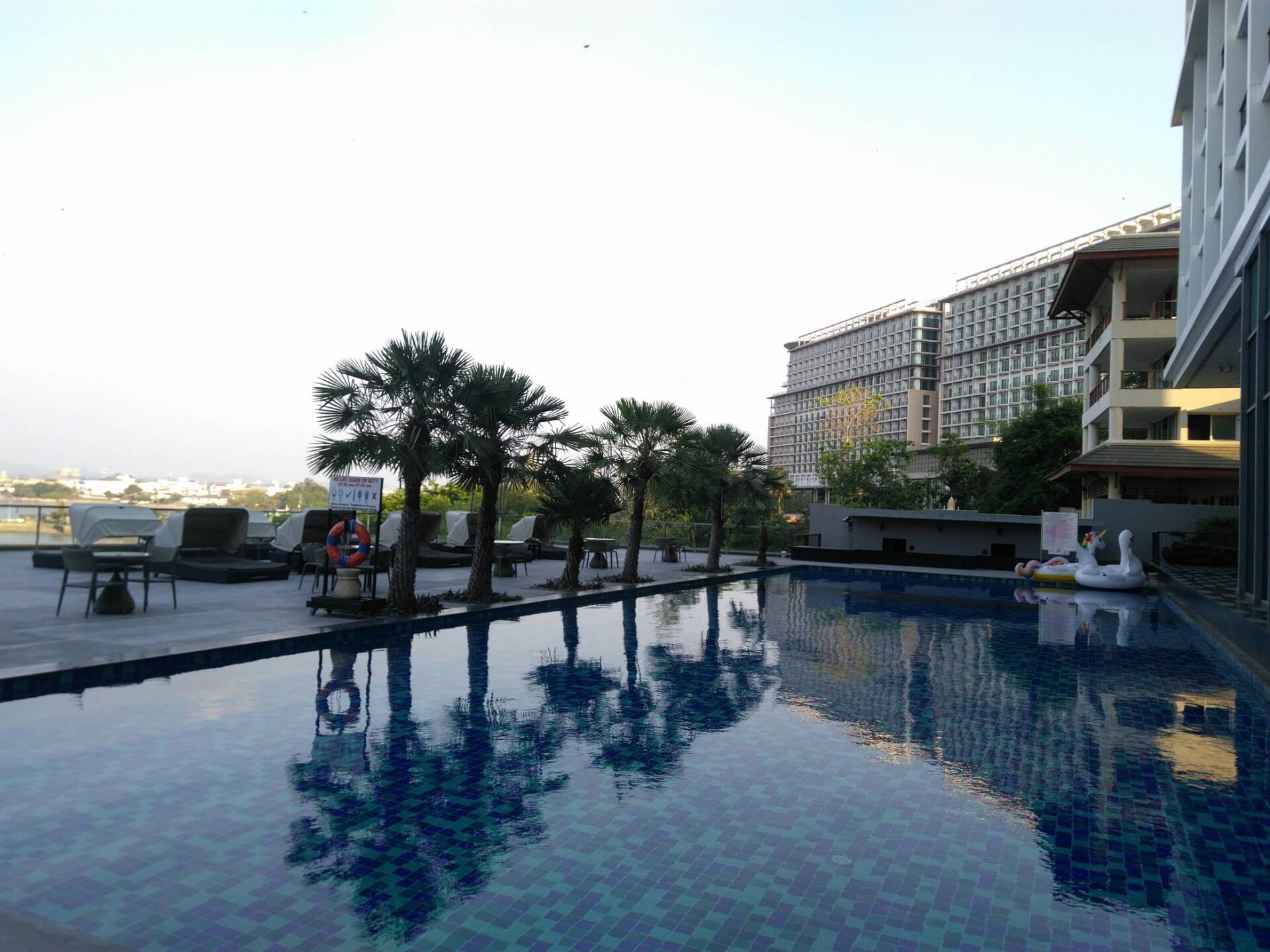 Way Hotel Pattaya (Way Hotel) - รีวิวที่พัก