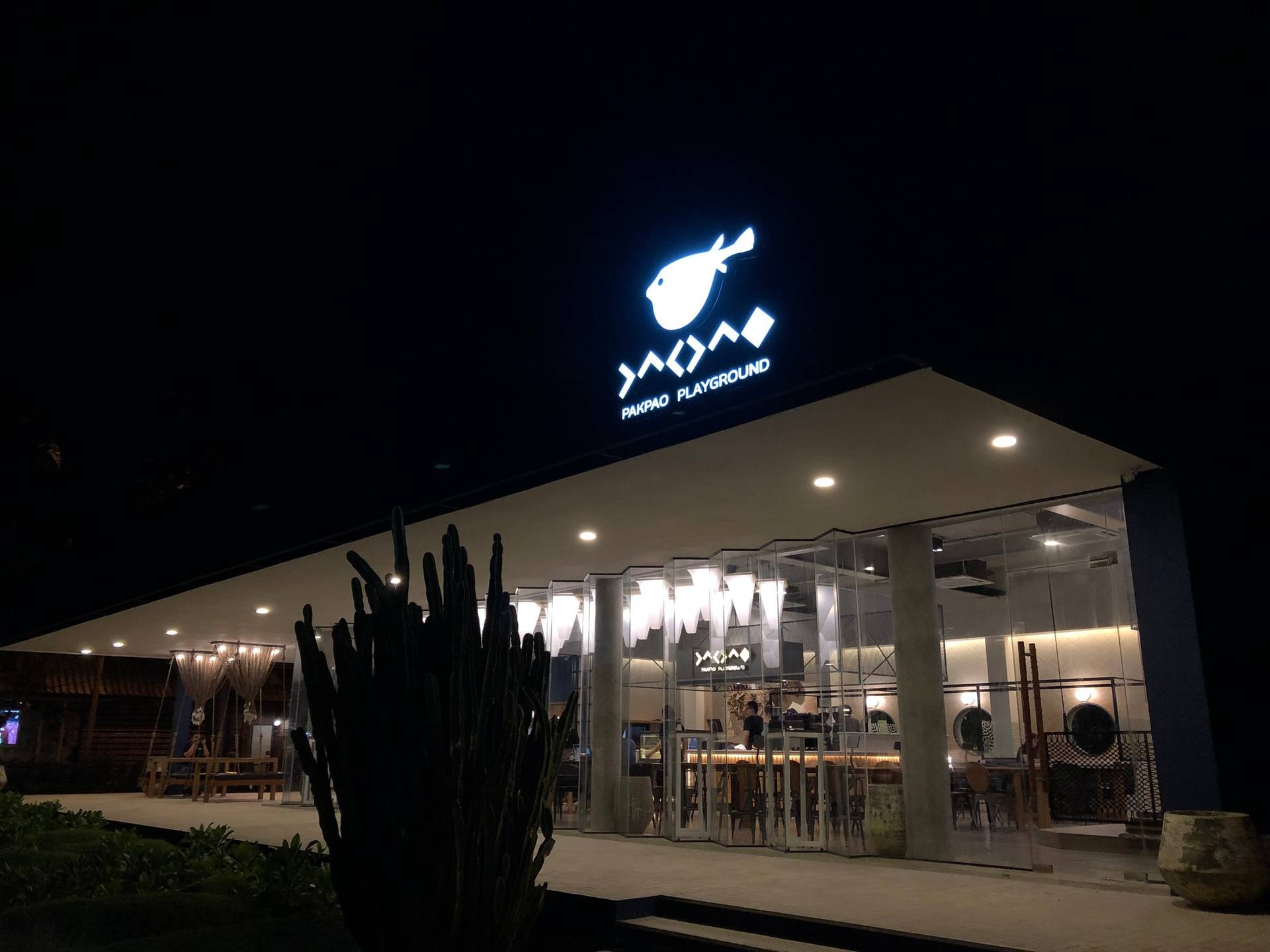 รีวิว Pakpao Playground Bangsaen - คาเฟ่เปิดใหม่ บางแสน บรรยากาศดีติดทะเล