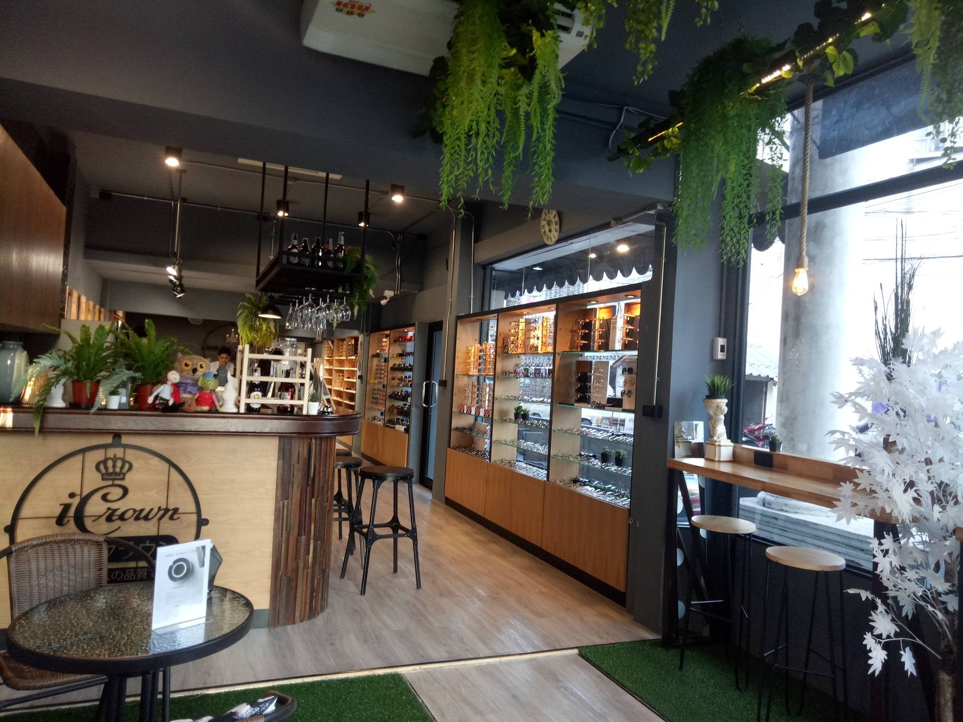 รีวิว simply cafe ลาดพร้าว-วังหิน68 - ร้านสวย บรรยากาศดี