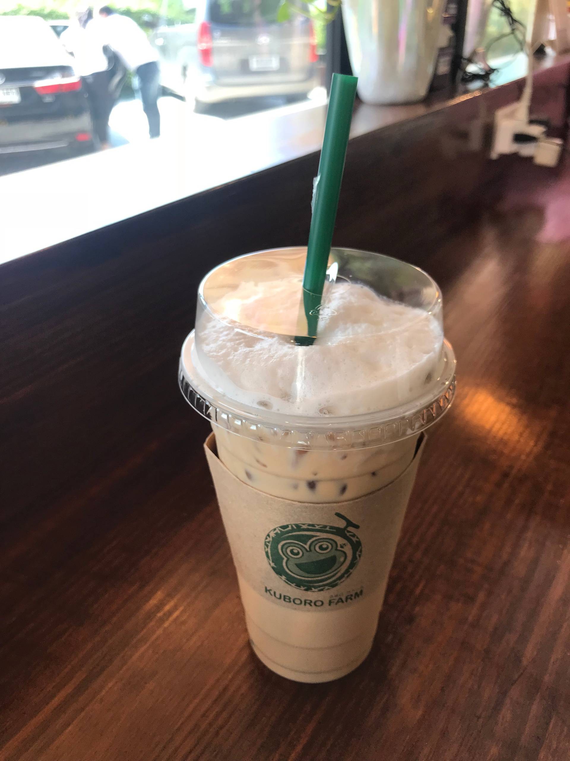 ลาเต้เย็น ร้าน Kuboro Melon Farm Kuboro Melon Farm