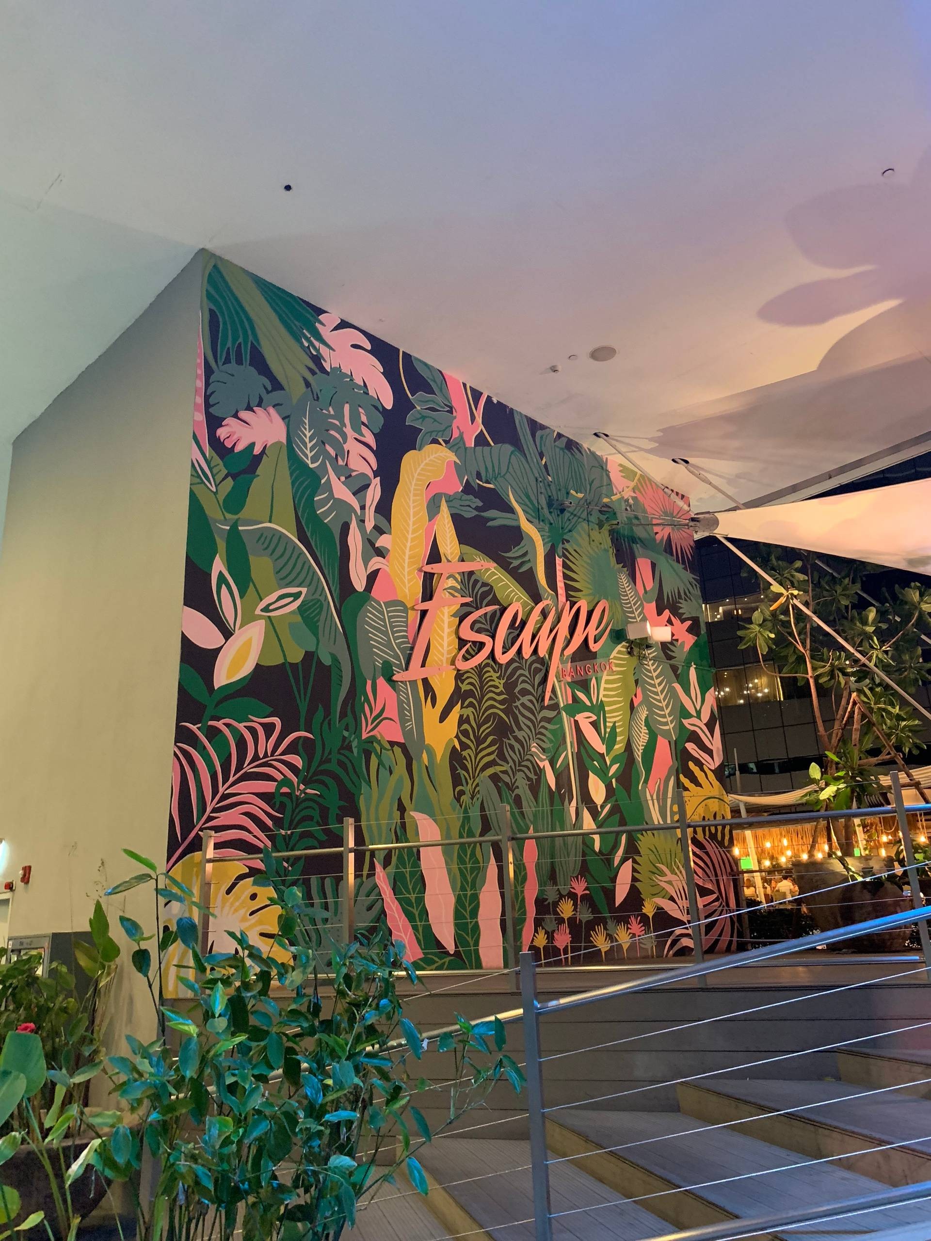 รีวิว Escape Bangkok Emquartier - I’m in love with Escape.