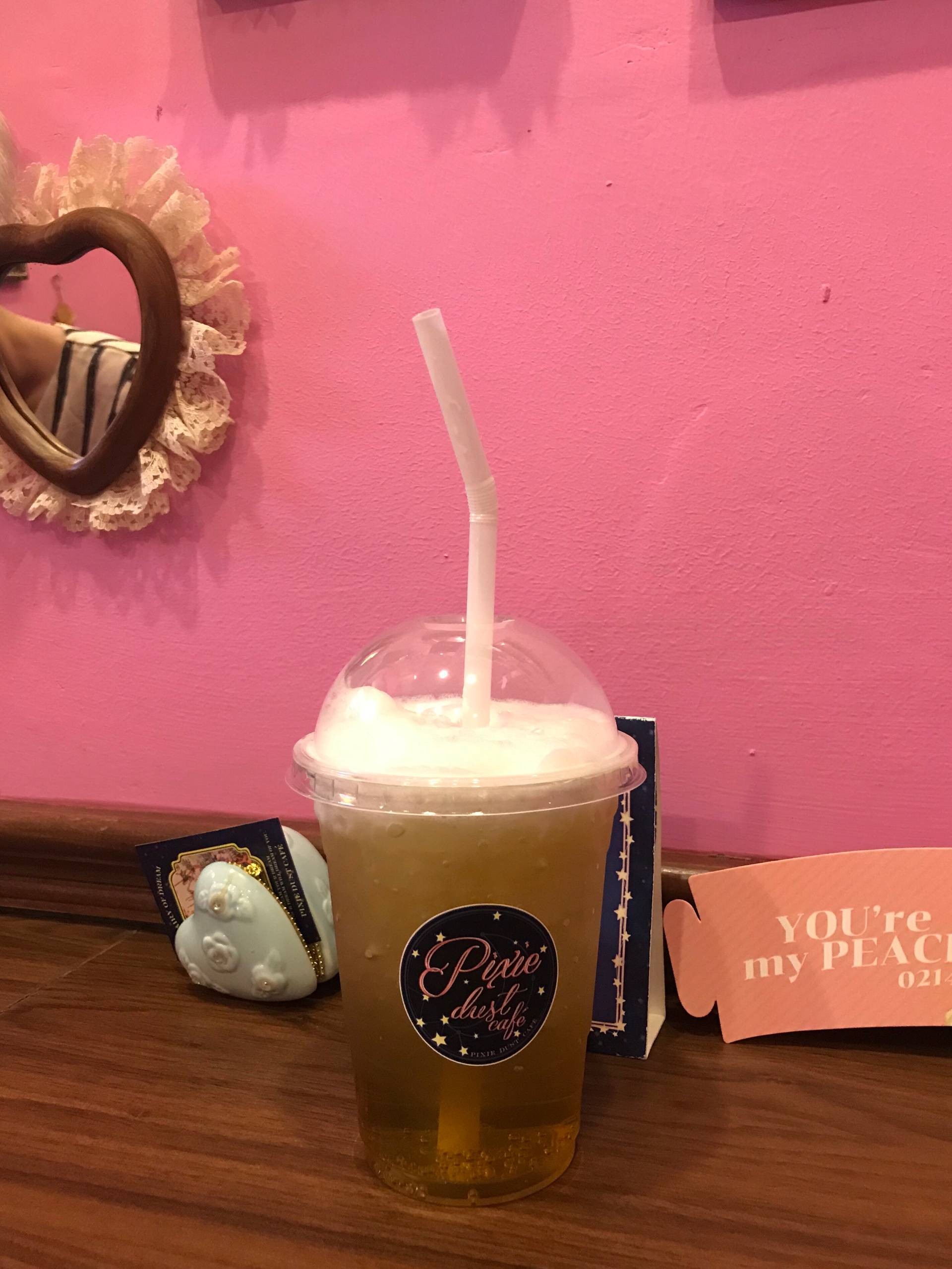 รีวิว Pixie Dust Café - ร้านคาเฟ่แนวเวทมนตร์ในสยามมม