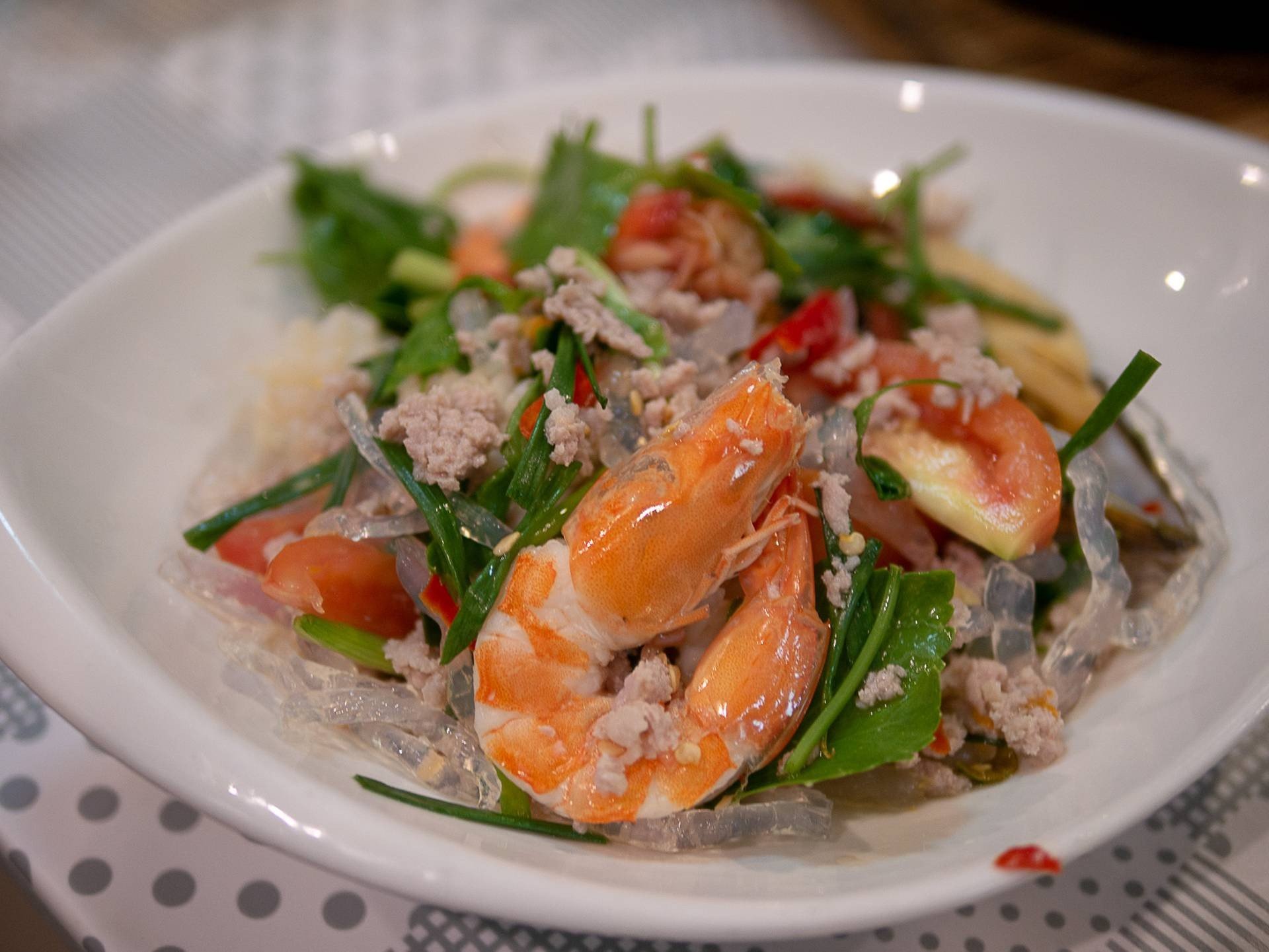 ยำเส้นแก้วกุ้งสด ร้าน Chef Plus Cafe'&Bistro
