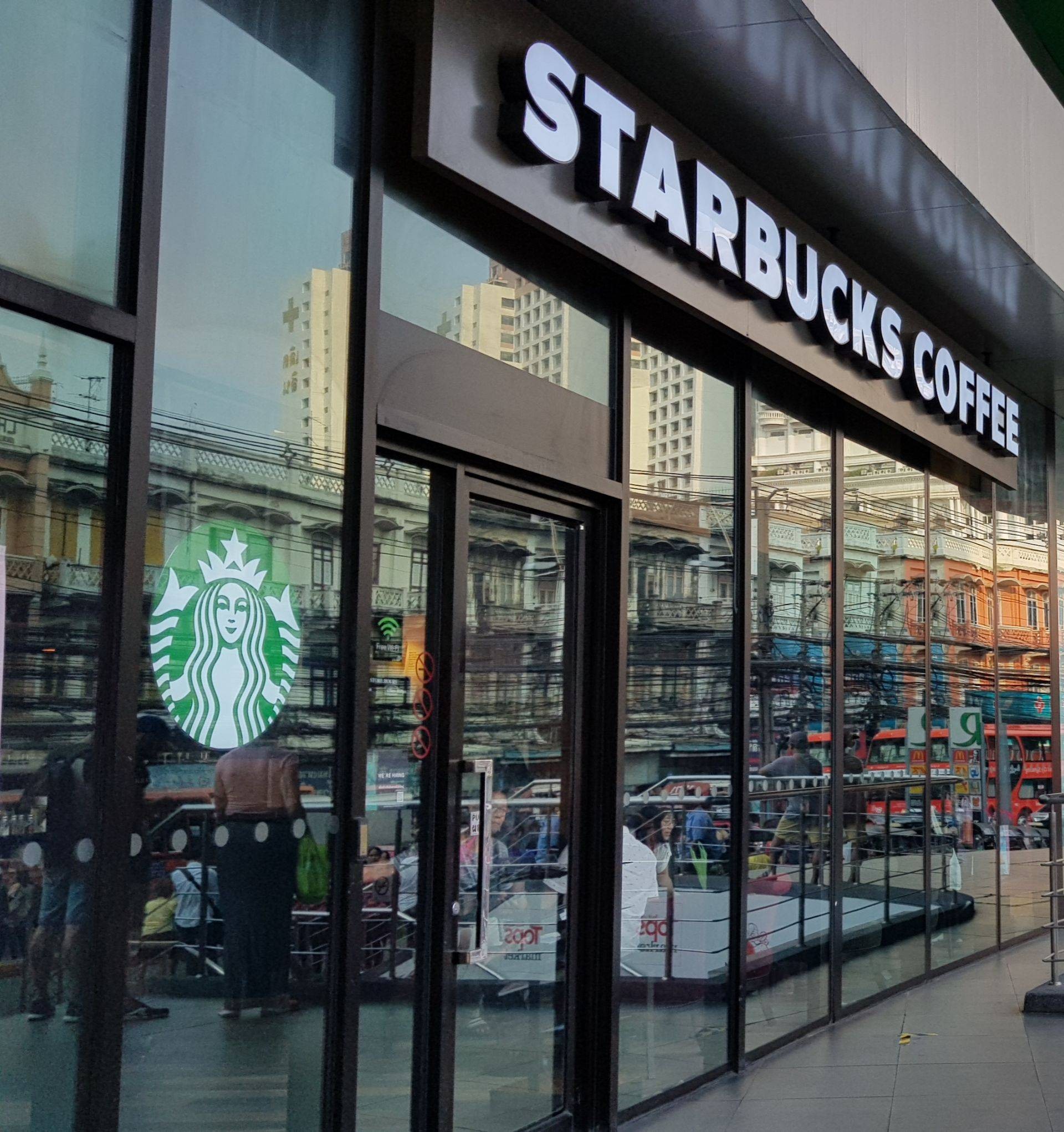 รีวิว Starbucks Robinson Bangrak - นานๆมาที ต้องมาเฉพาะวันที่มี 1 แถม 1 ...