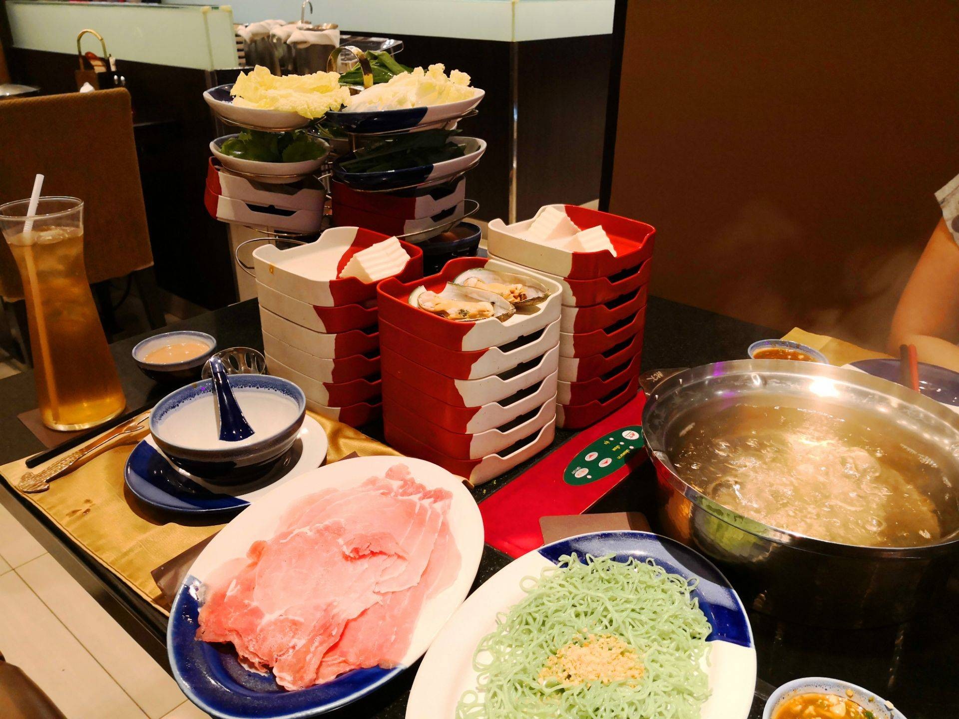 รีวิว MK Gold Restaurants เอสพลานาด รัชดาภิเษก - Mk buffet สุดคุ้ม ...