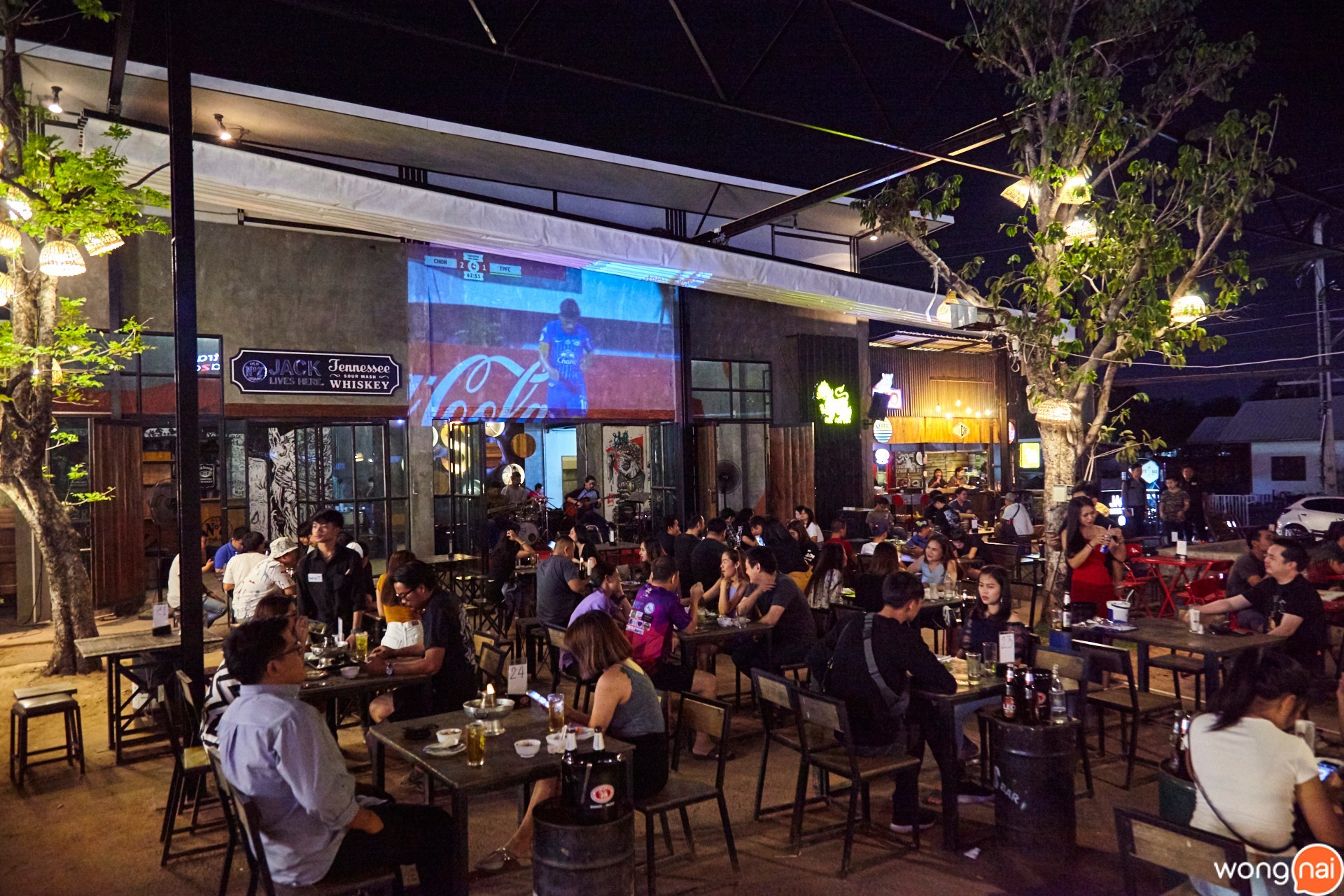 Yes Bar ร้านนั่งชิลล์ โคราช บรรยากาศดีที่สาว ๆ ต้องมา