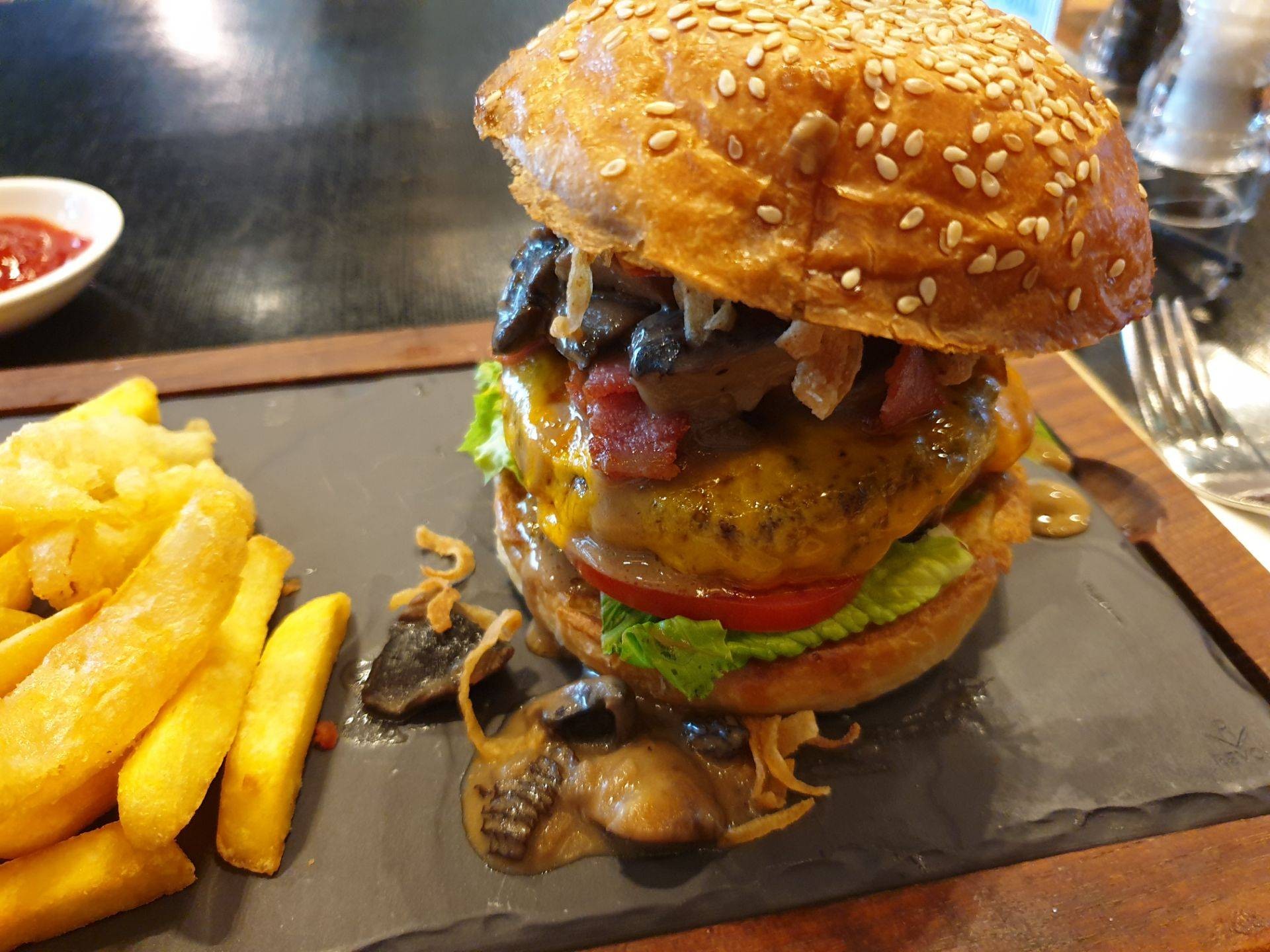 รีวิว The Water Library เซ็นทรัล เอมบาสซี่ - excellent fine dining in ...