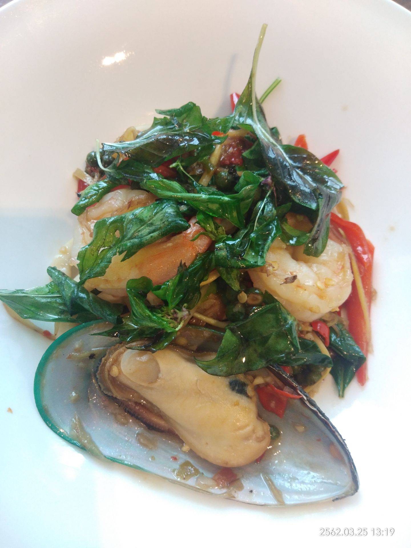 รีวิว The Mave Cafe - อาหารไทยรสชาติดีค่ะ ไว้จะมาอีกนะคะ