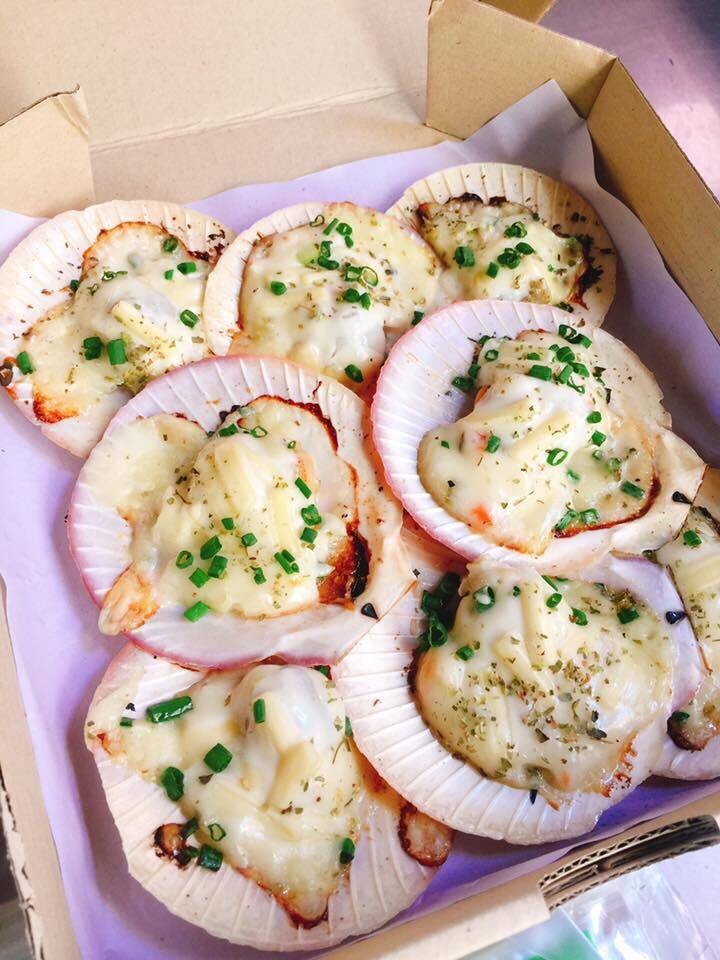 รูป Mr.boy Scallops หอยเชลล์ย่างชีส ตลาดน้ำอัมพวา