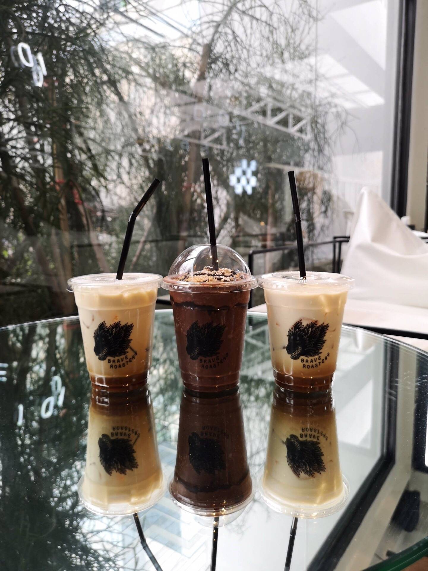 รีวิว Brave Roasters : Seenspace Thonglor - ลองแล้วหลายเมนู ชอบ Salted ...