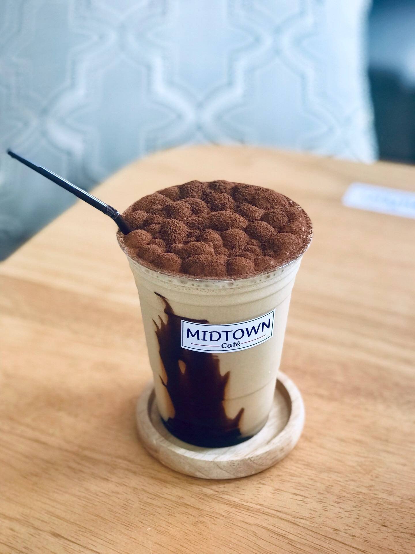 รีวิว Midtown Cafe - ขนมอร่อย ร้านน่านั่ง บรรยากาศสบายๆ - Wongnai