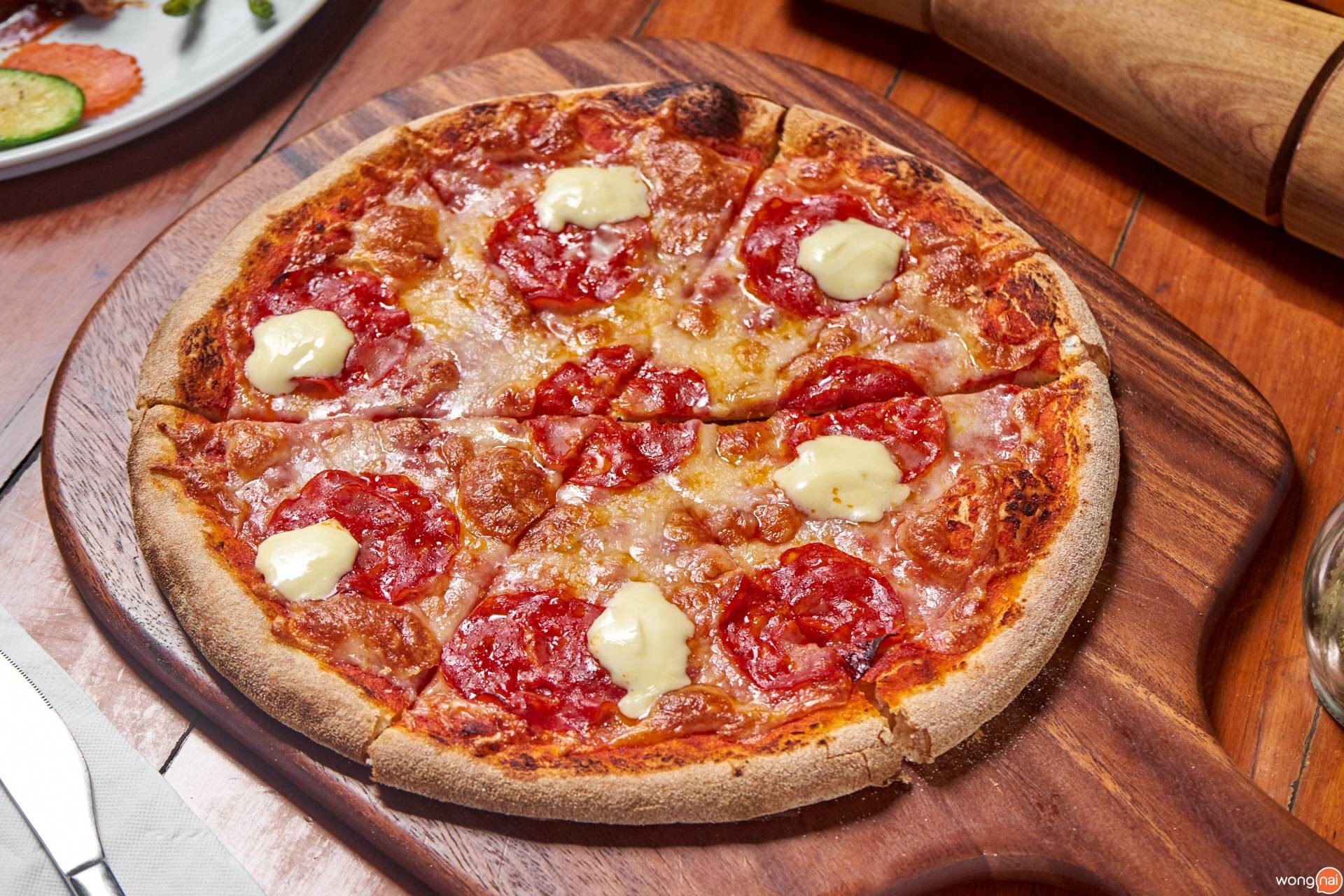 Red Corner ร้านน่านั่งชิลล์เมืองเอก หิวก็มาได้ สังสรรค์ก็ถูกใจ