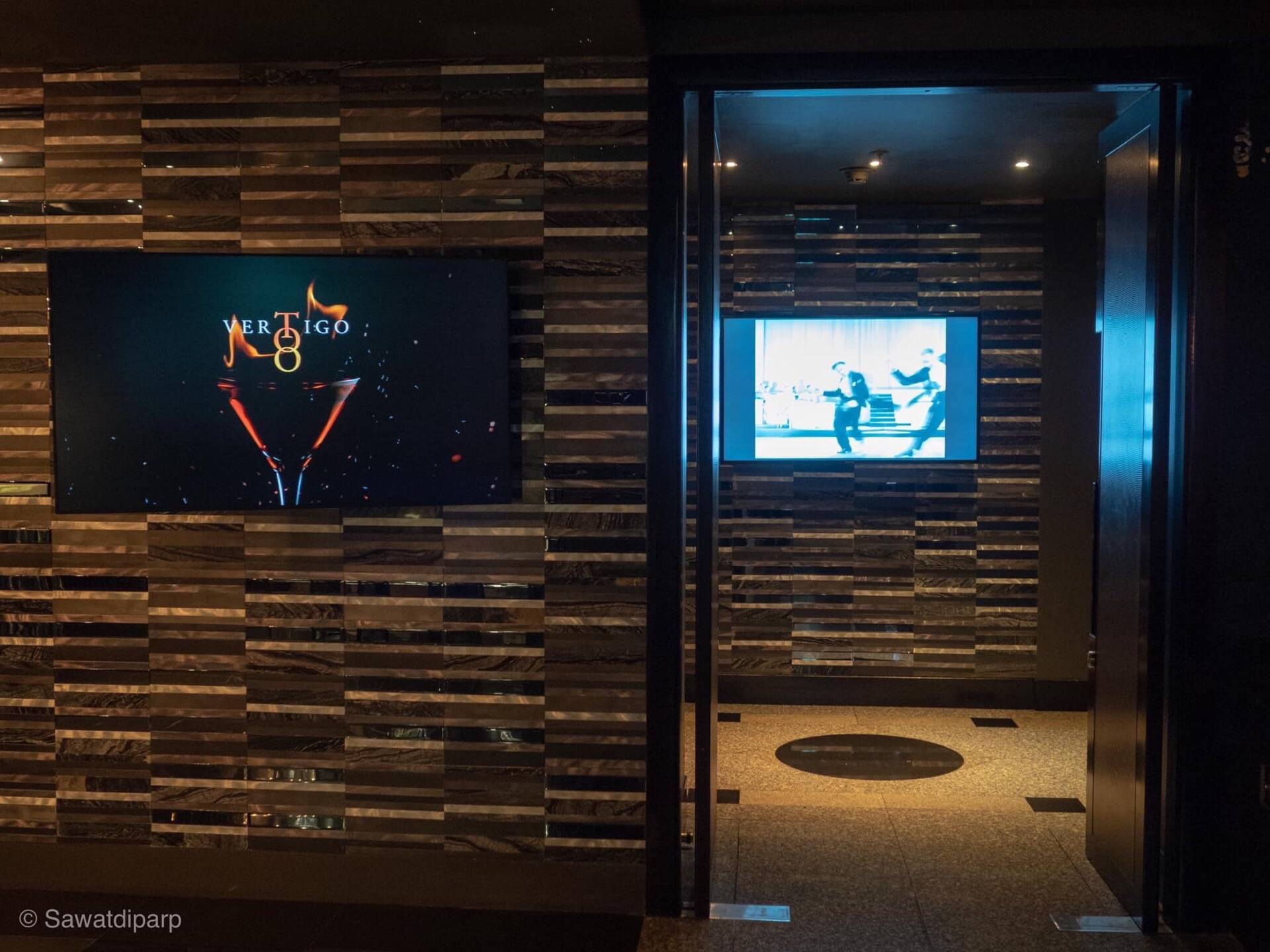 รีวิว Vertigo Too - บรรยากาศ ความหรูหรา บริการ ดนตรีไพเราะอาหารจัดเป็น ...