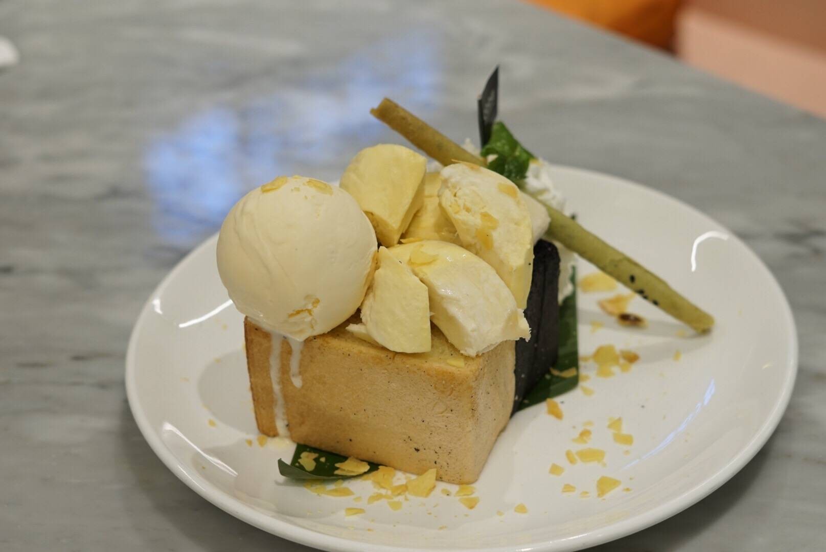รีวิว CODE Cafe of Desserts เซ็นทรัลเวิลด์ - โทสต์ทุเรียนคือดีเลยอ่ะ กลิ่นและรสมาเต็ม ทุเรียน ...