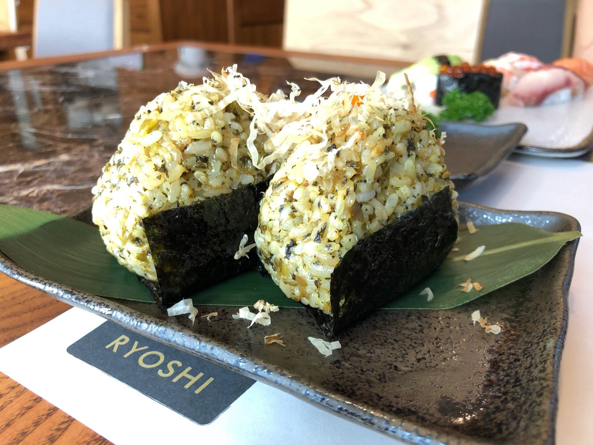 รีวิว Ryoshi Sushi เกตเวย์ บางซื่อ - อร่อยเด็ด เมนูหลากหลาย