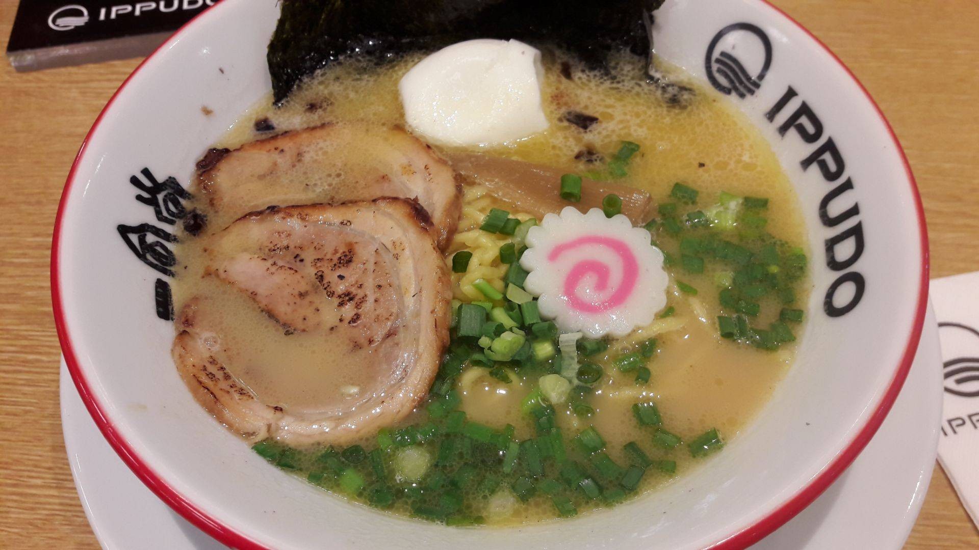 รีวิว Ramen Ippudo Central Pinklao - ราเมงหอมเข้มข้นที่ IPPUDO!