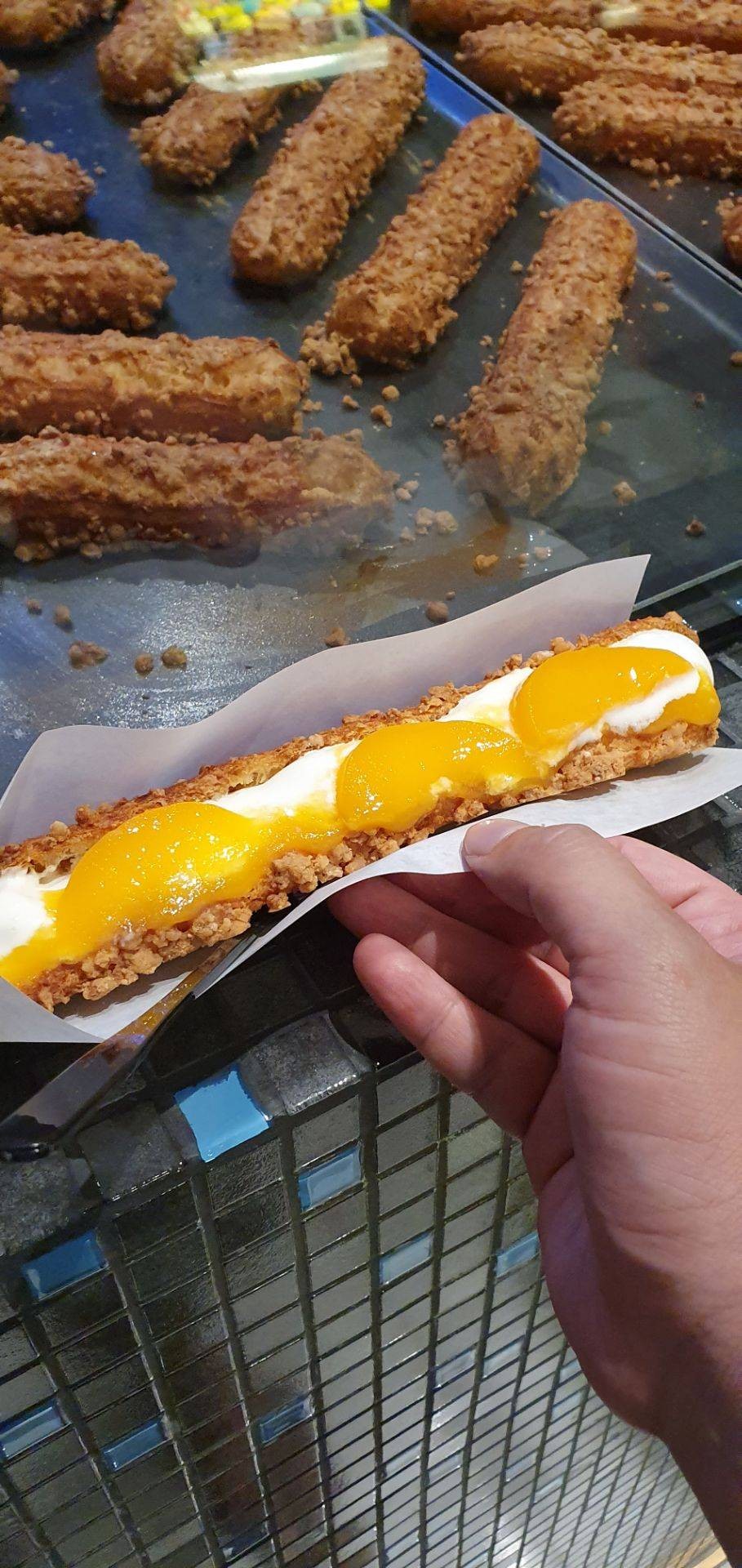 รีวิว Croquant Chou ZakuZaku ICON SIAM - มาลองเมนูพิเศษ (3.5/5) - Wongnai