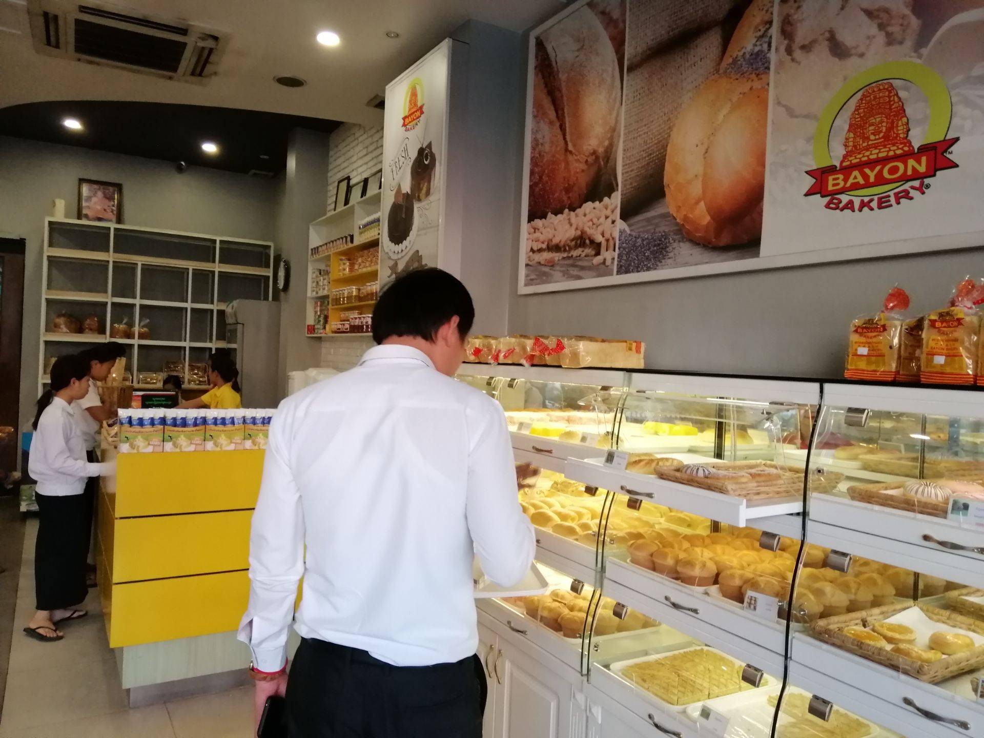 รีวิว Bayon Bakery - ร้านเบเกอรี่ในพนมเปญ