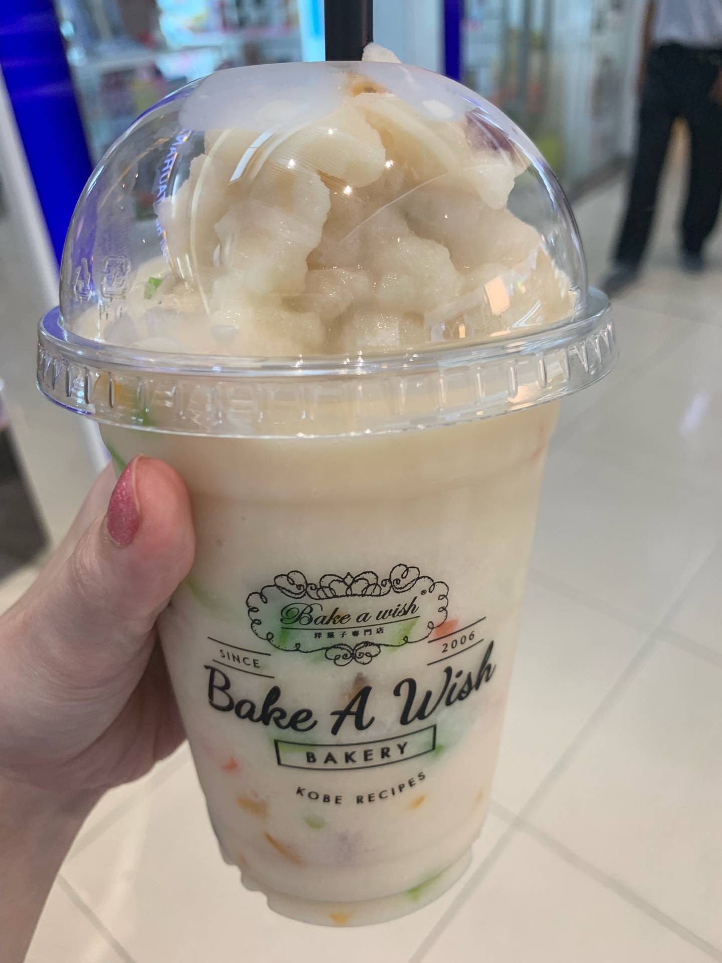 รีวิว Bake A Wish เมกาบางนา - เค้กแบบมีนิ สีสันสดใส