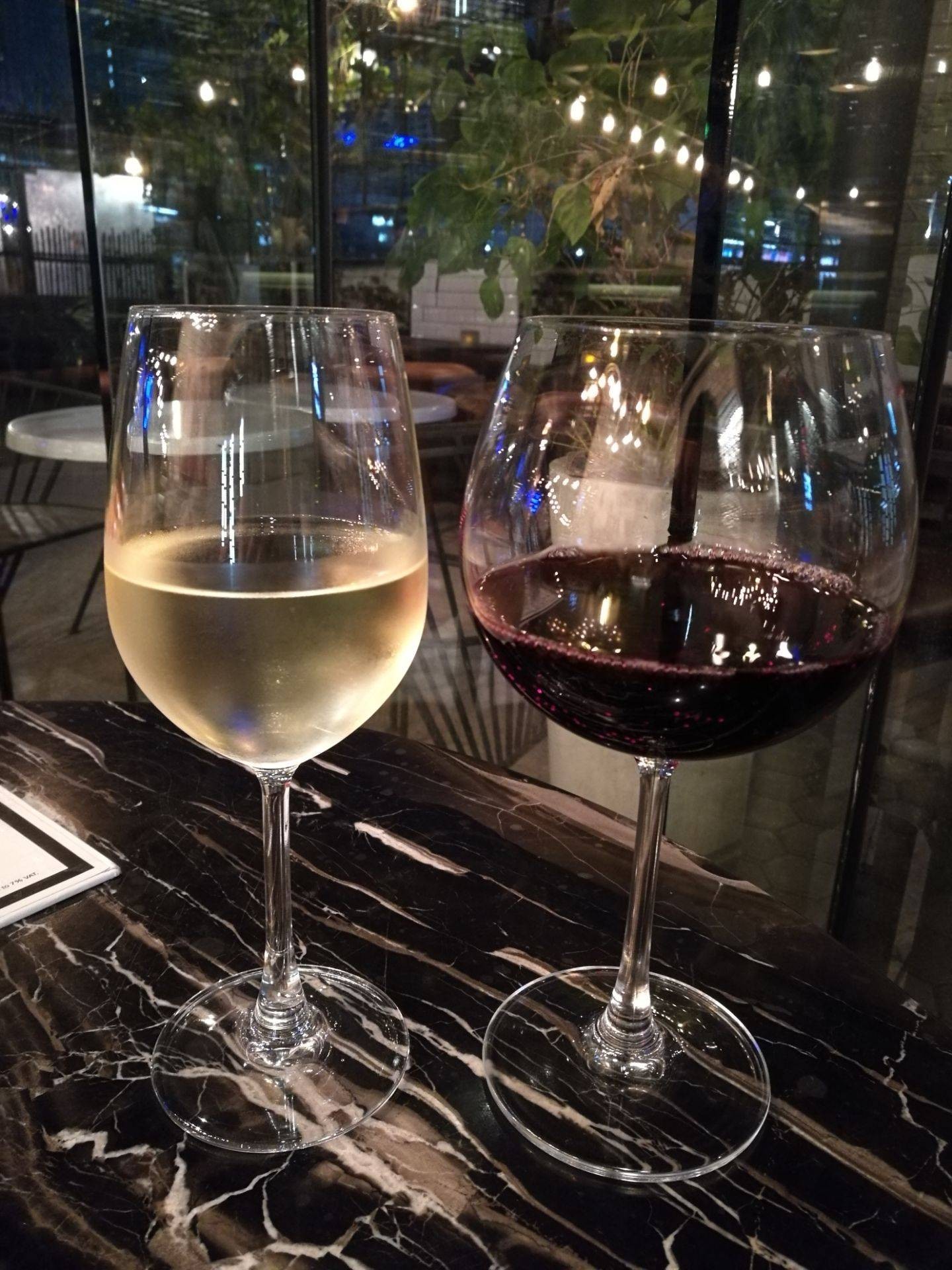 รูป Roof 409 Bar & Bistro - Wongnai