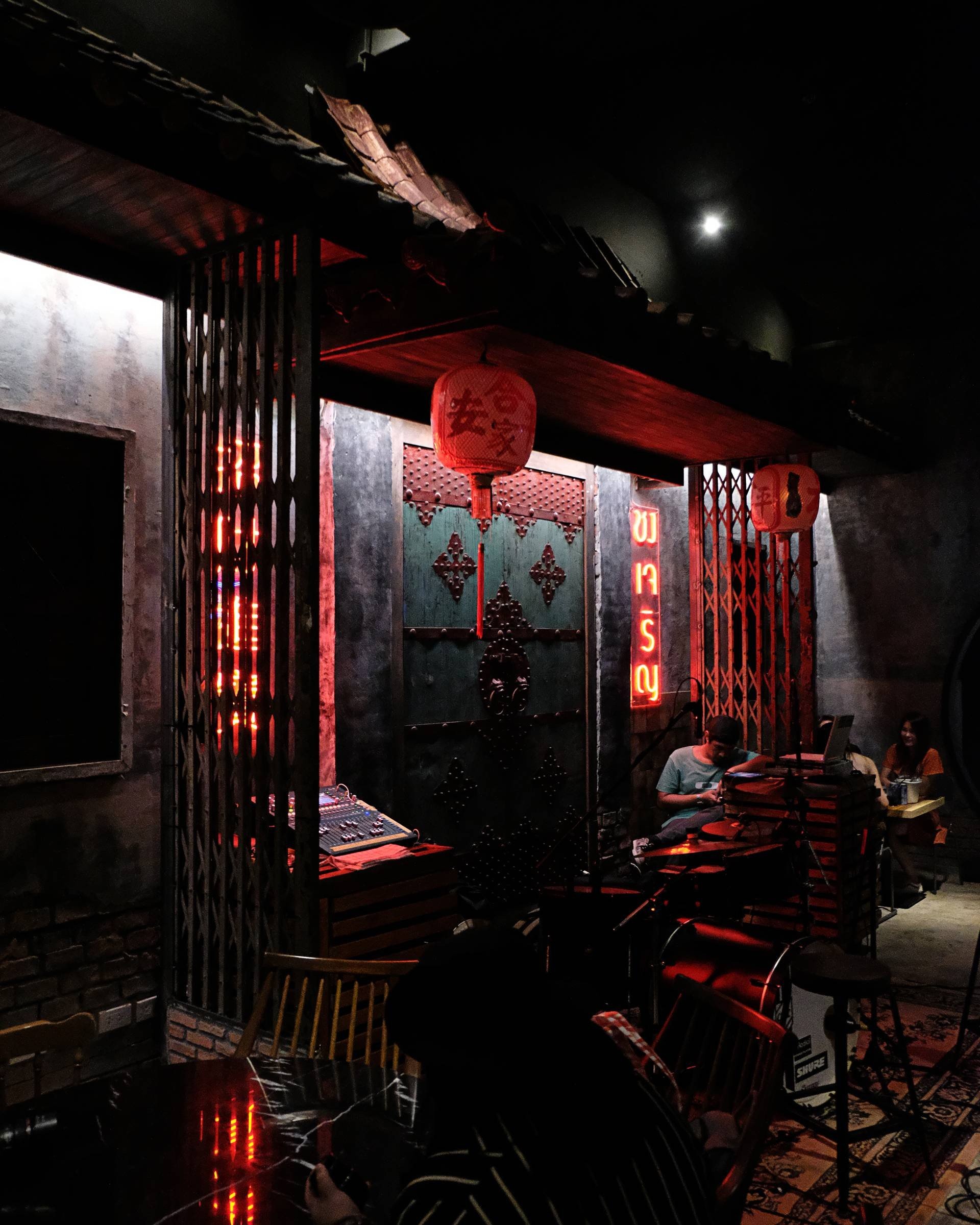 รีวิว Chongjaroen Groove Central World - ร้านบรรยากาศดี ควรจองโต๊ะ ...