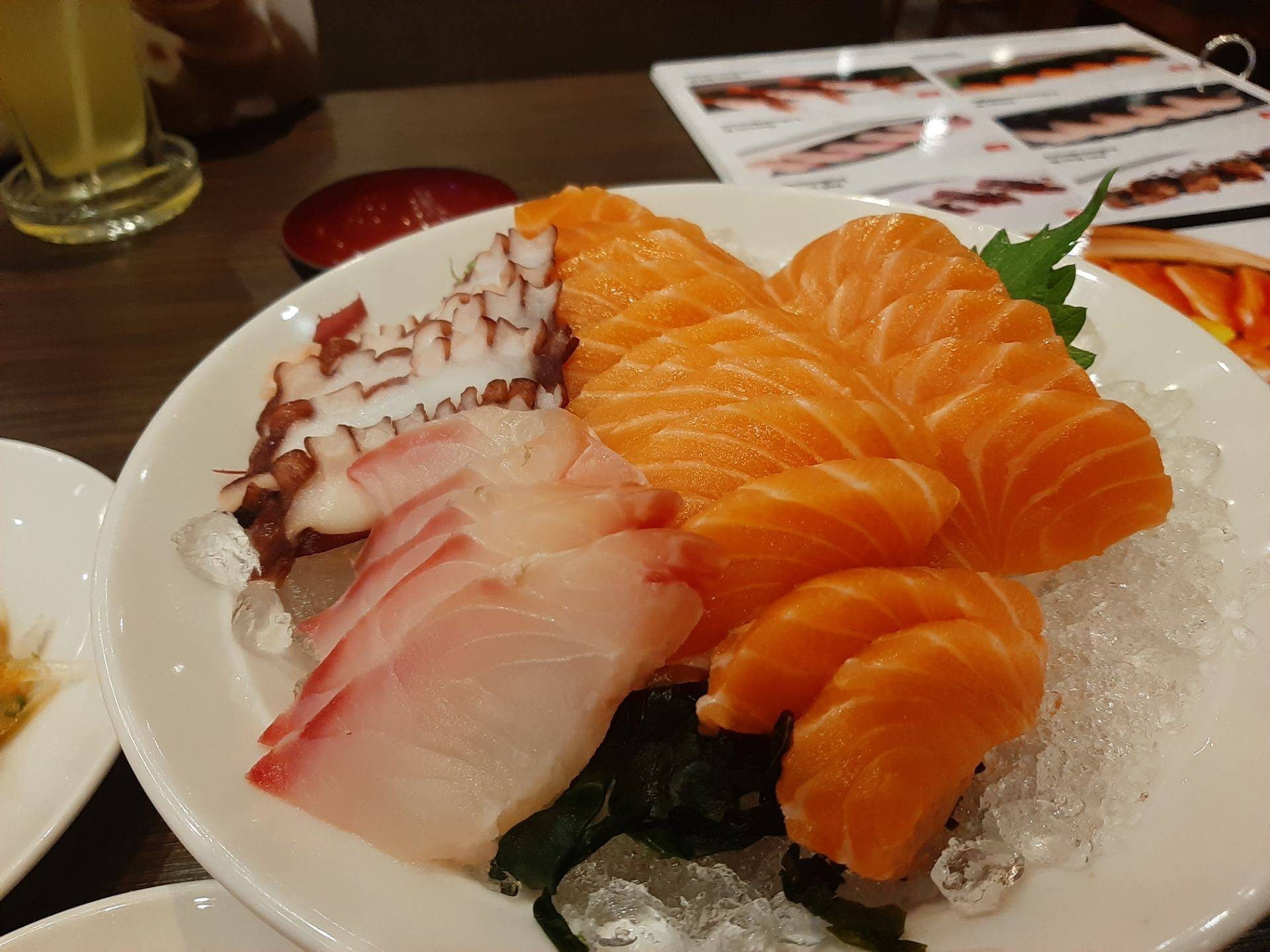 รีวิว Honmono Sushi เซ็นทรัล พระราม 9 - คุณภาพอาหารพอใช้ ความสดดีแต่ยัง ...